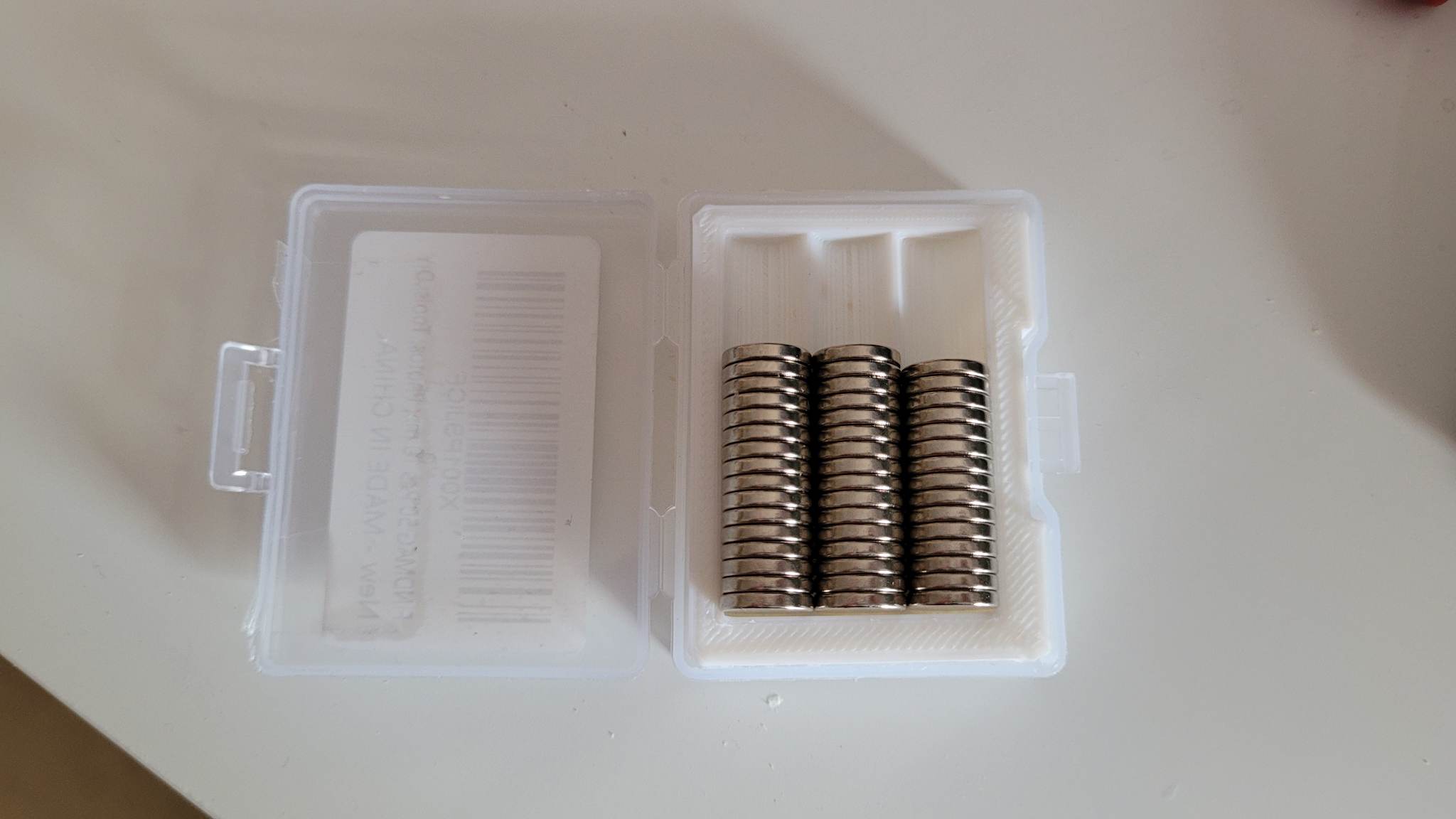 Insert for 10mm magnets by Percy The Panda | Download free STL model | Printables.com