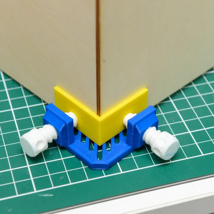Mini Craft Corner Clamp by Clockspring | Download free STL model ...