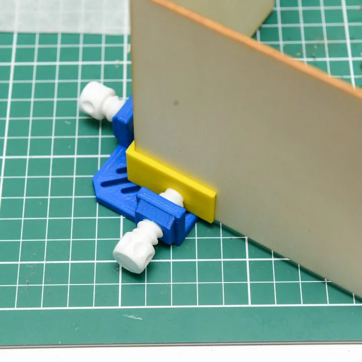 Mini Craft Corner Clamp by Clockspring | Download free STL model ...