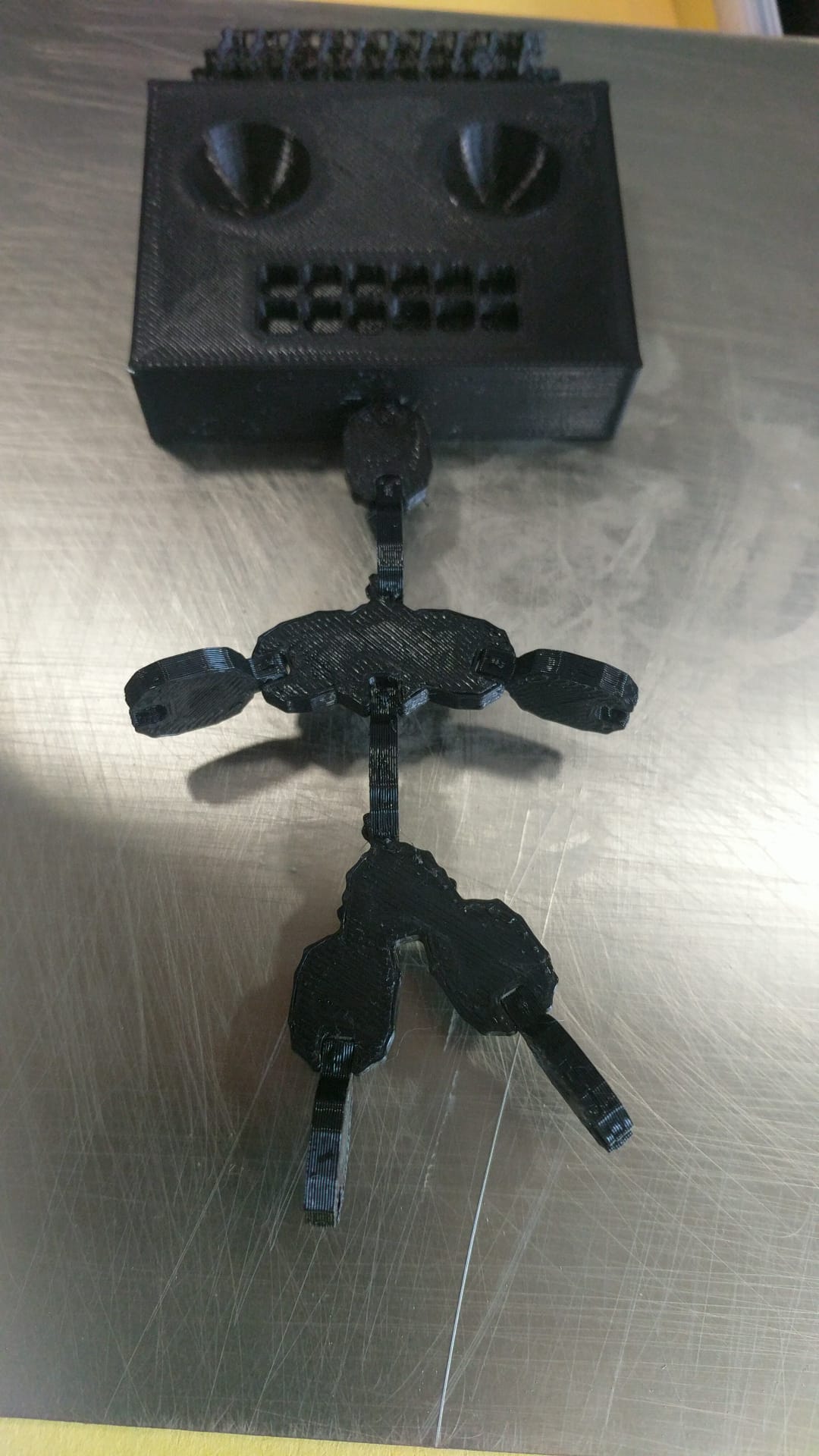 Flexi Robot By Chaim Berlin Download Free Stl Model