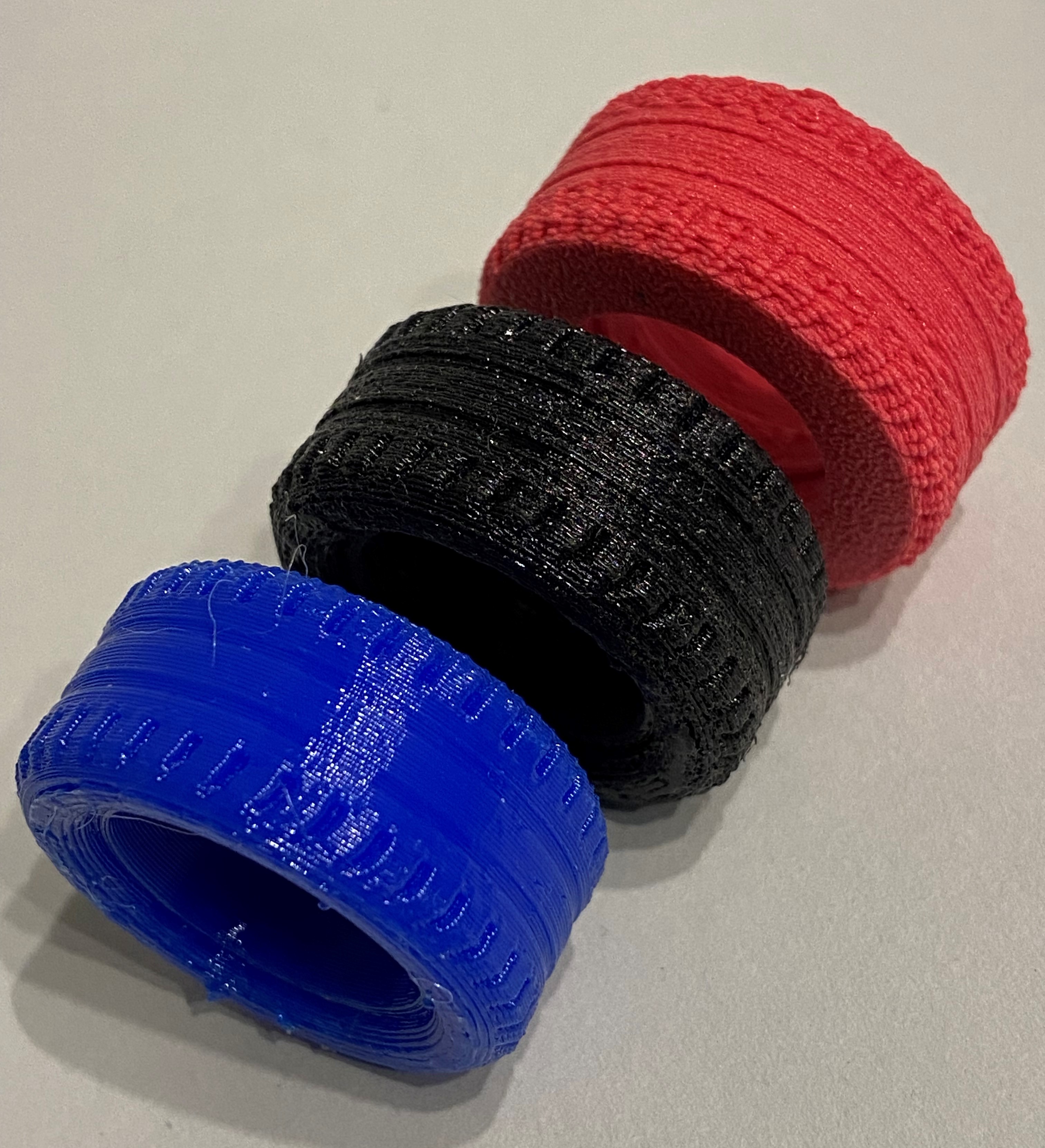 Tire (30.3x14mm) + Rims by Tritschi | Download free STL model ...