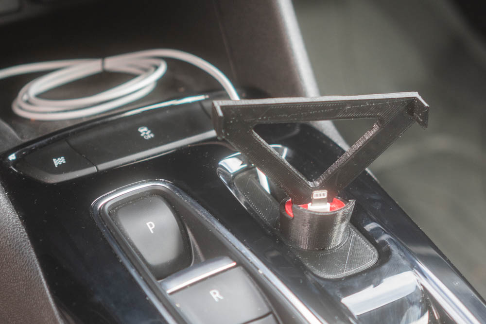 Chevy Bolt EV Phone Holder/Charger by Elanaut | Download free STL model ...