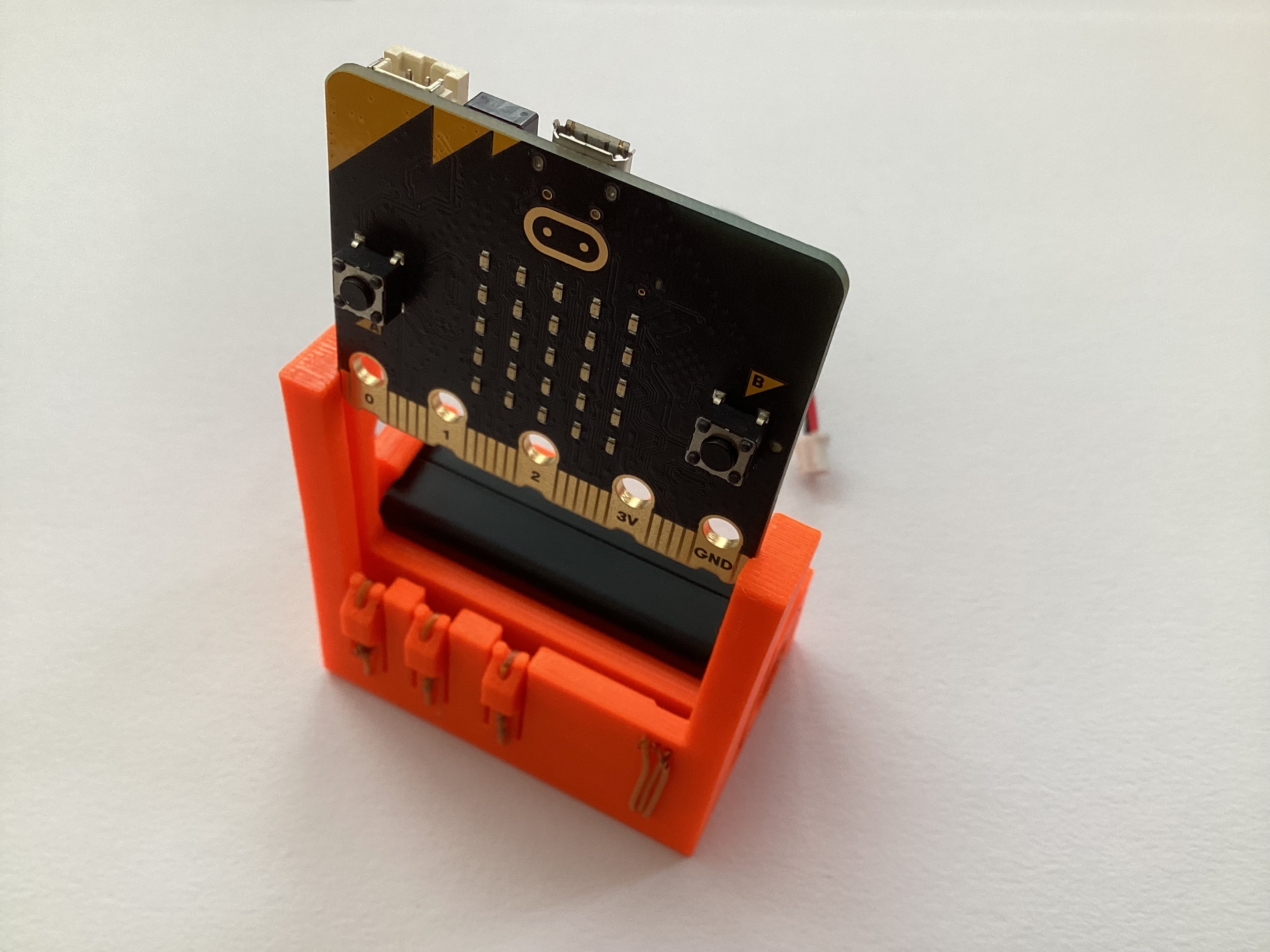 Držák pro micro:bit se třemi tlačítky (Micro:bit battery holder with ...
