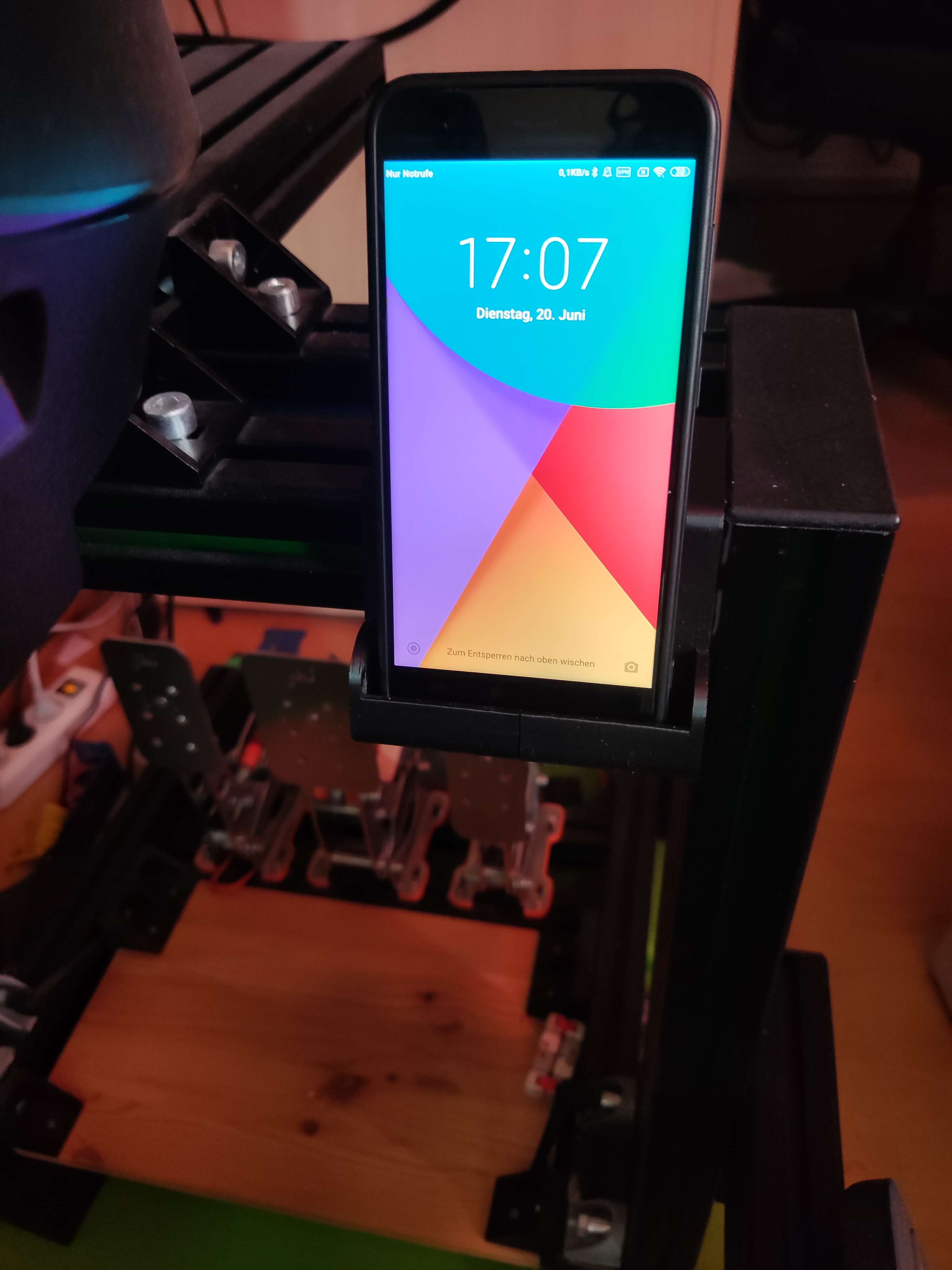 Simracing Rig - Smartphone Holder - 4040 Profile by pollinho | Download ...