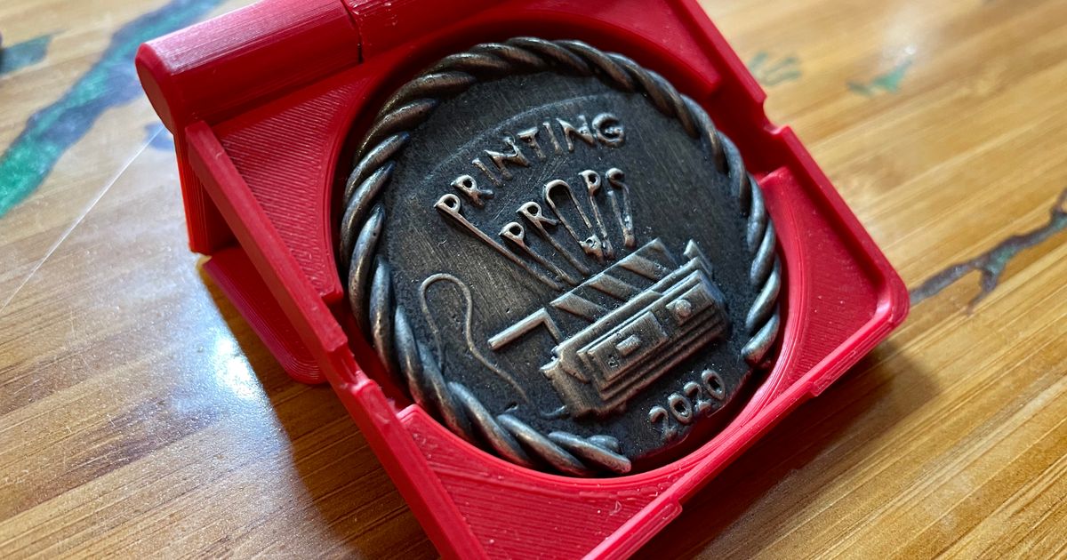 Challenge Coin Hinged Gift & Display Box by cmaddy | Download free STL ...