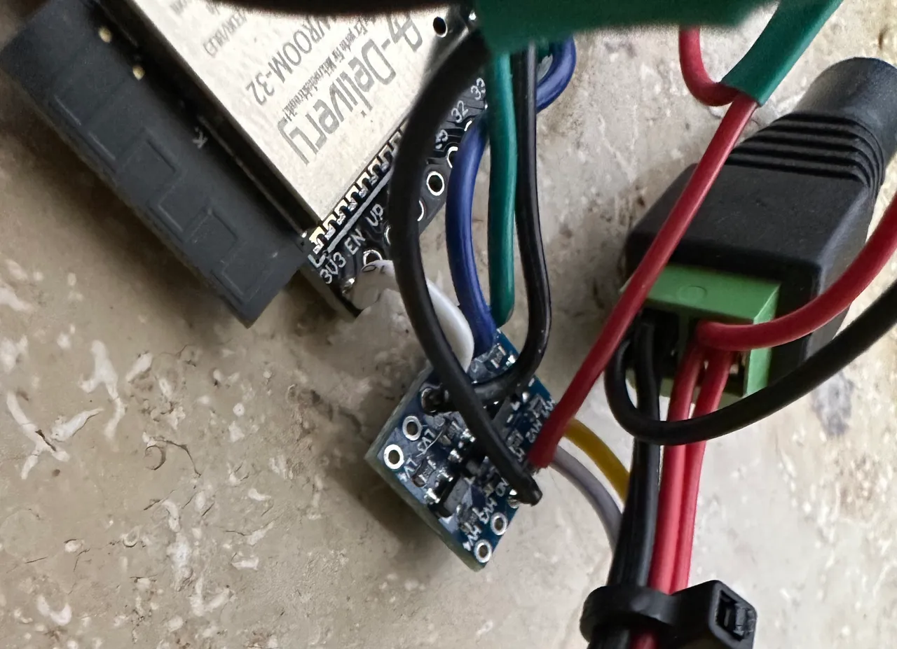 ESP32 (wroom32) + Level Shifter Box for WLED, Neopixel by andre2000 ...