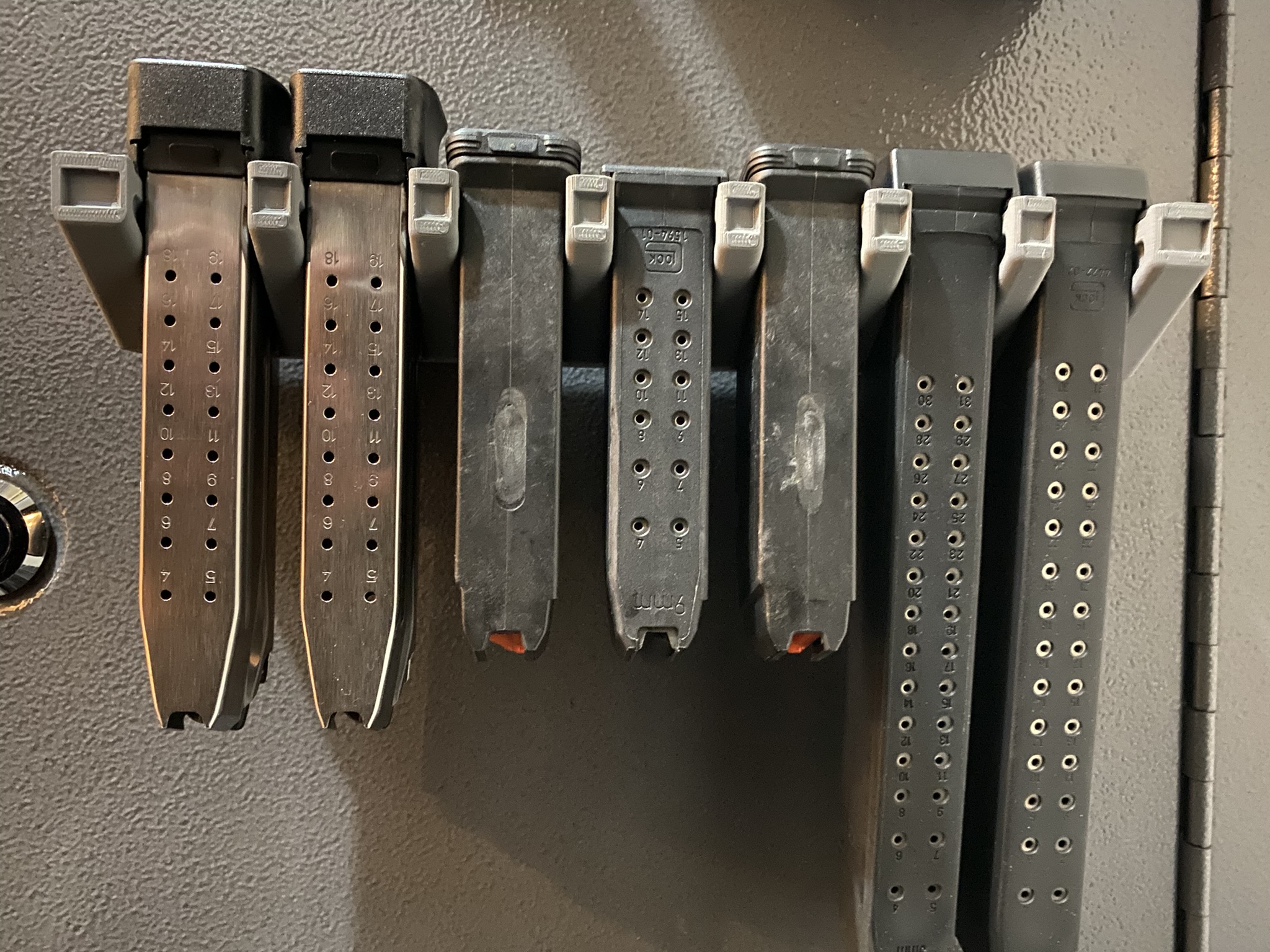 7-Slot Vertical Double Stack 9mm Mag Holder by JDB | Download free STL ...