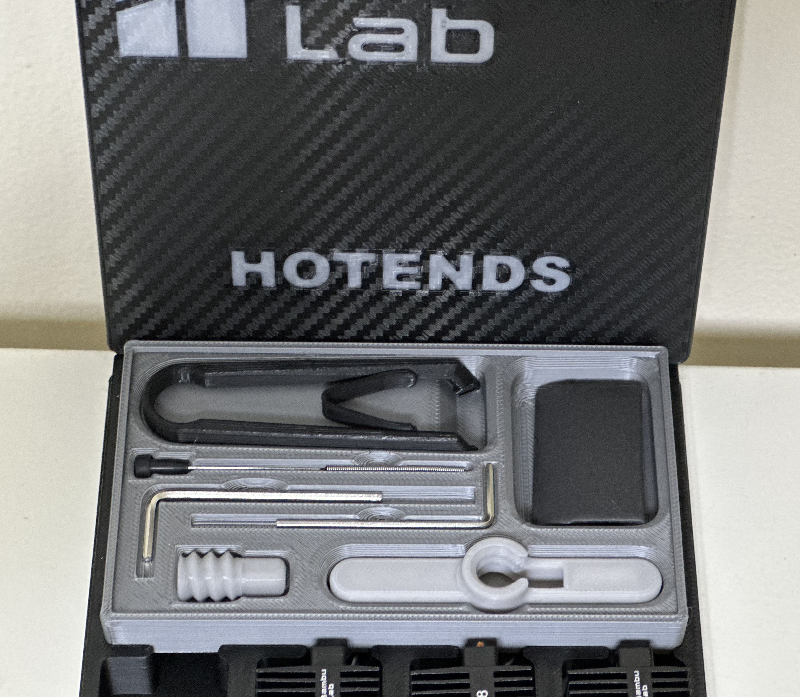 Updated: Bambu appropriate hotends box with modified inlay tray (Magnet ...
