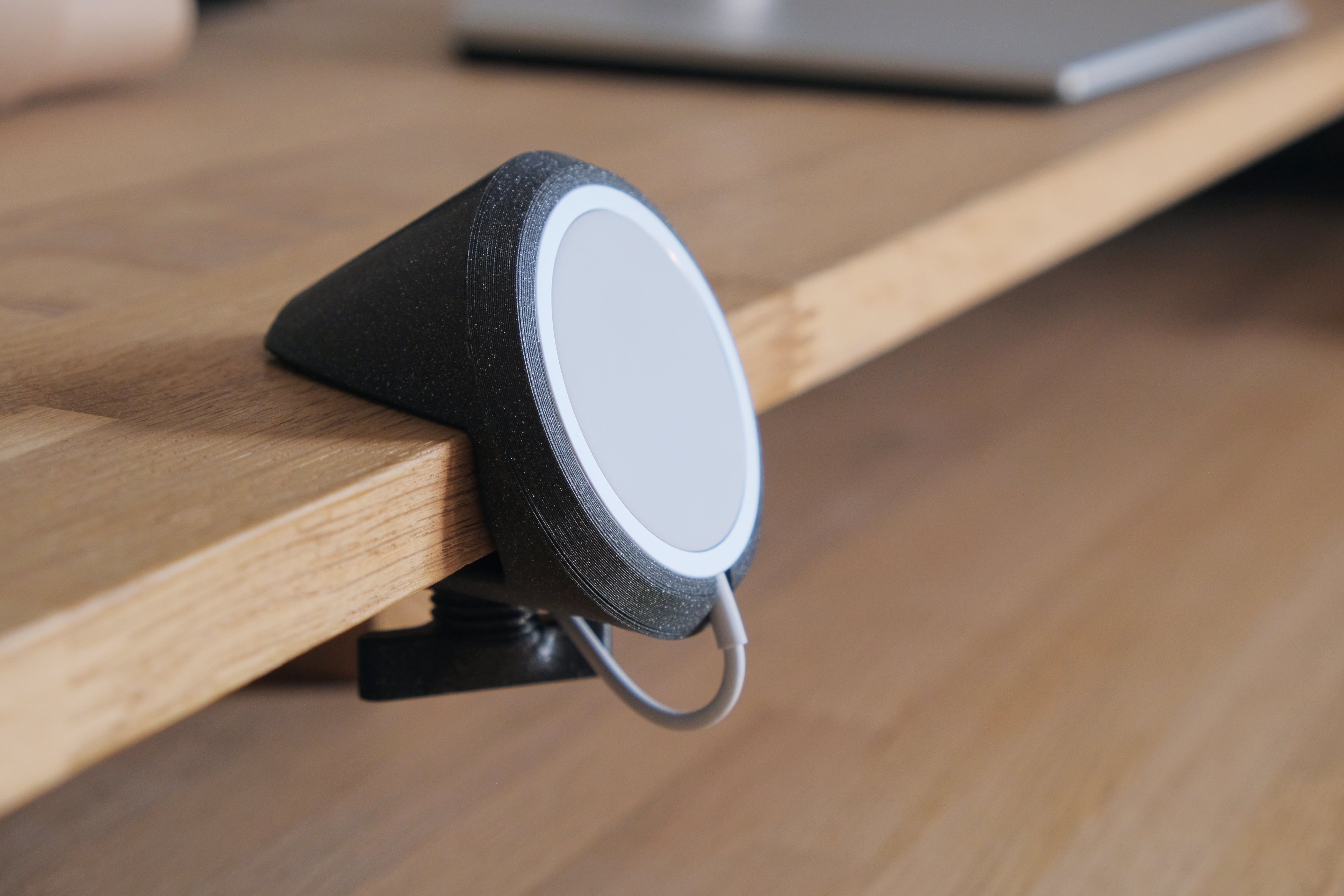 Magsafe charger clamp by Thomas | Download free STL model | Printables.com