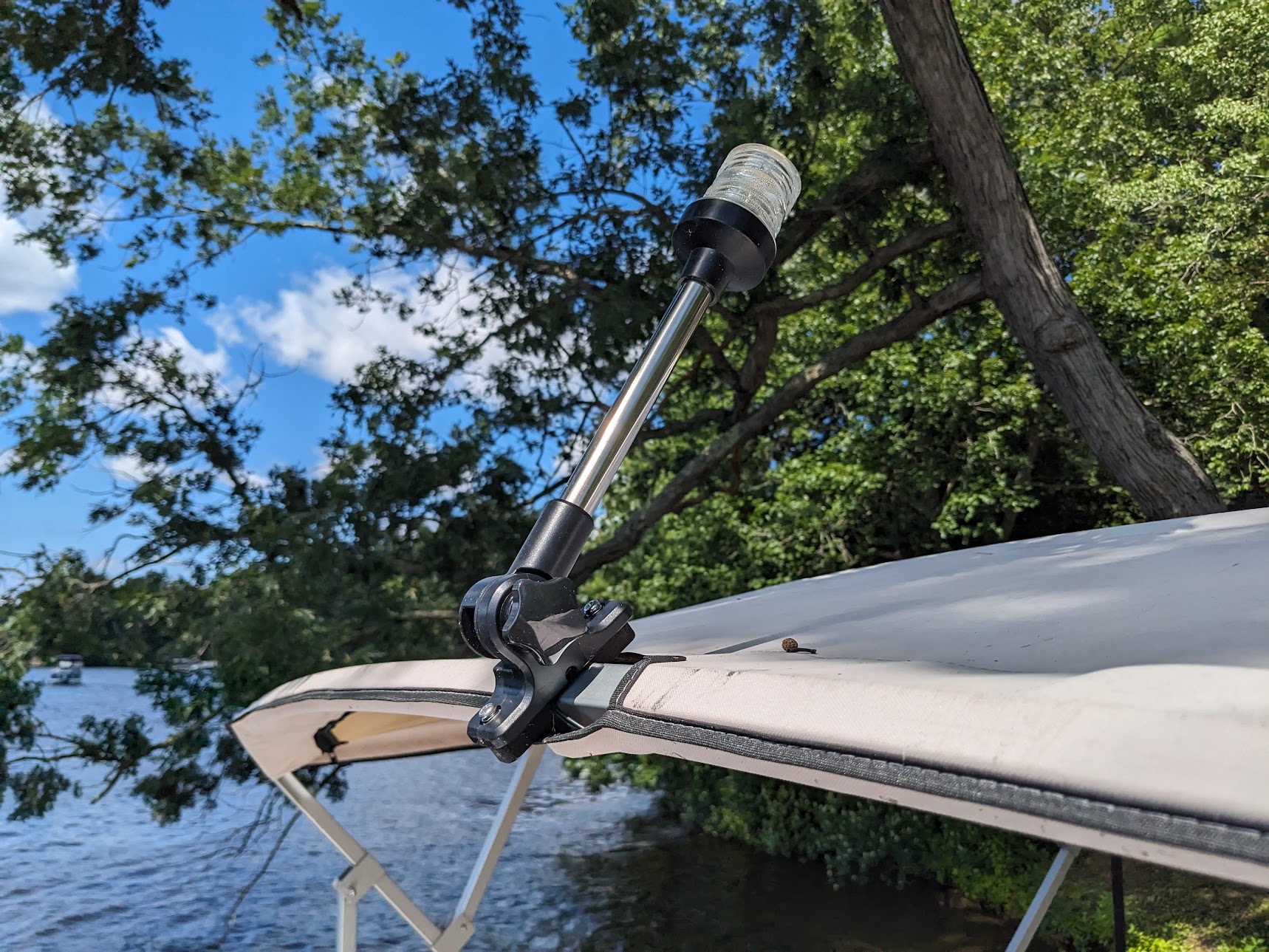 Pontoon Bimini Light Holder by Taylor Niver | Download free STL model ...