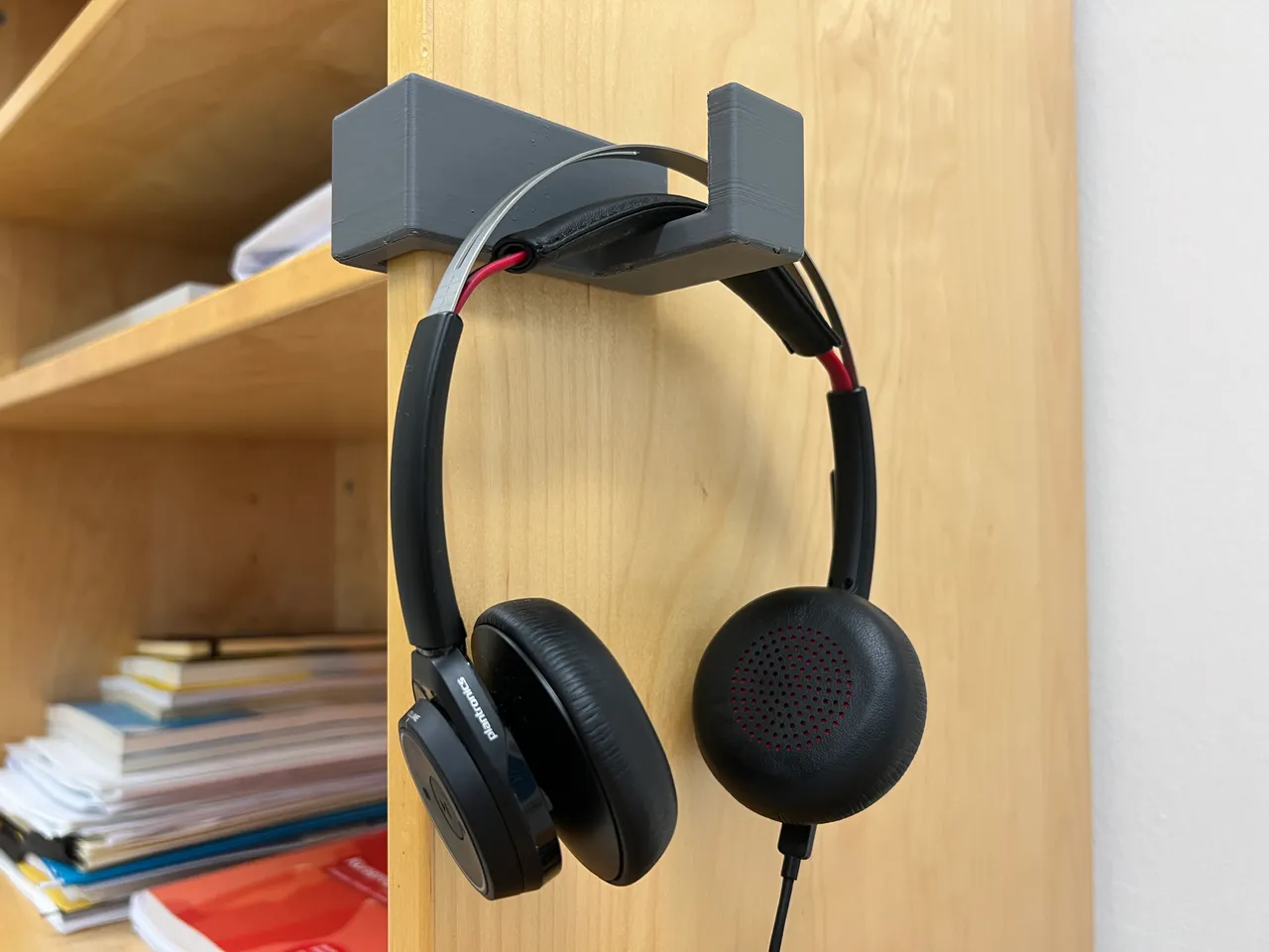 Headset Hanger by thomers | Download free STL model | Printables.com
