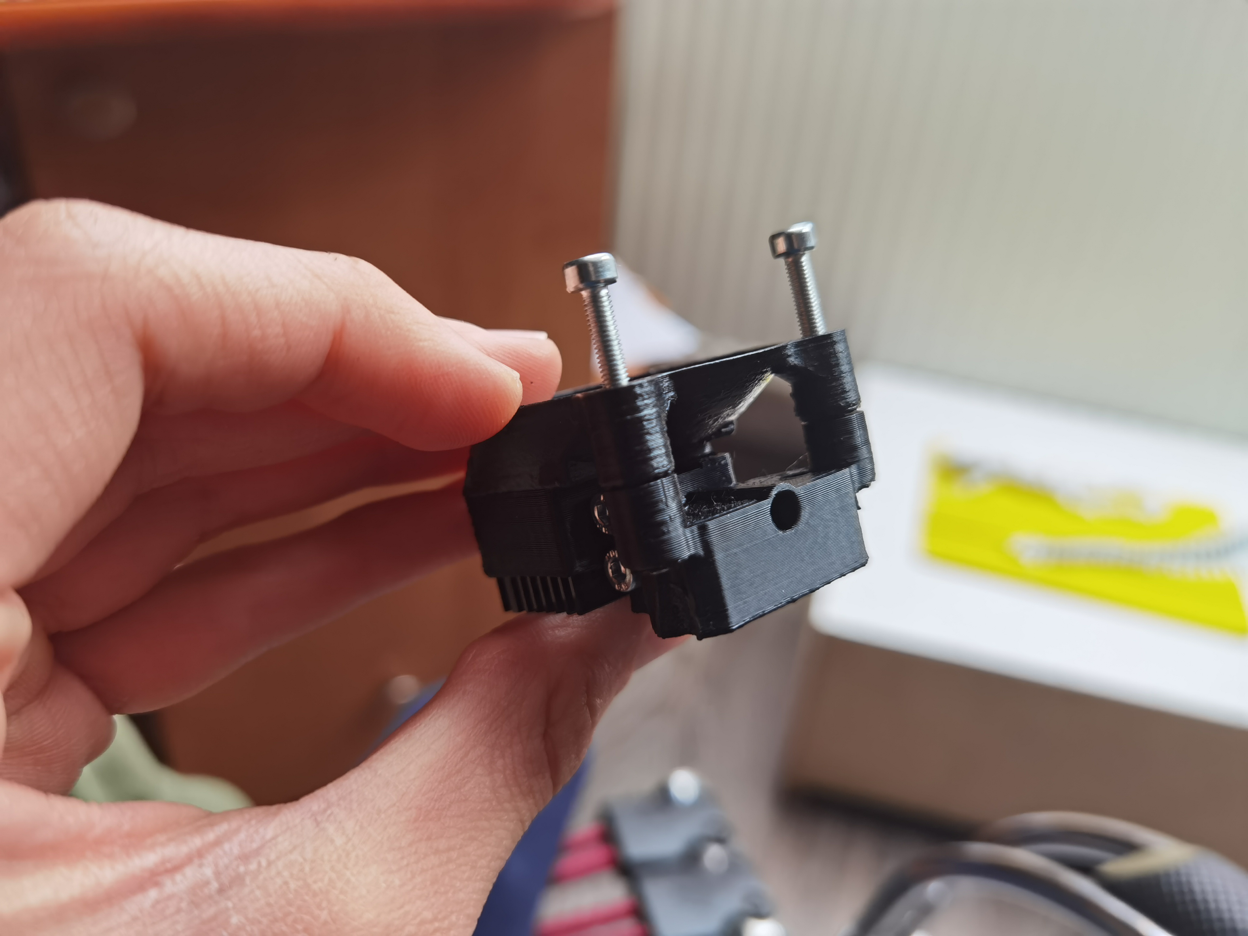 Eva 2.4 Bambu Lab hotend mount by Drak | Download free STL model ...