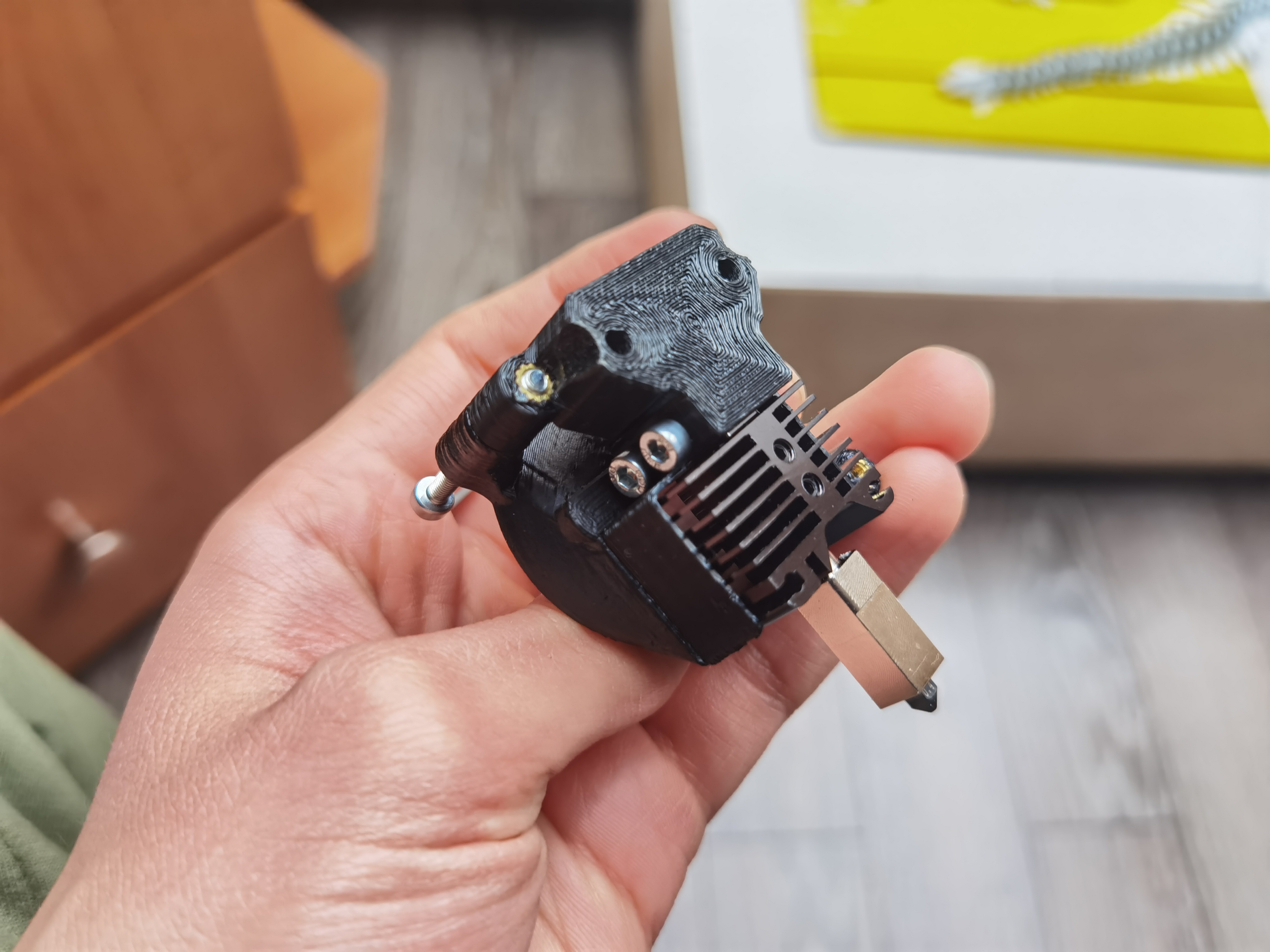 Eva 2.4 Bambu Lab hotend mount by Drak | Download free STL model ...