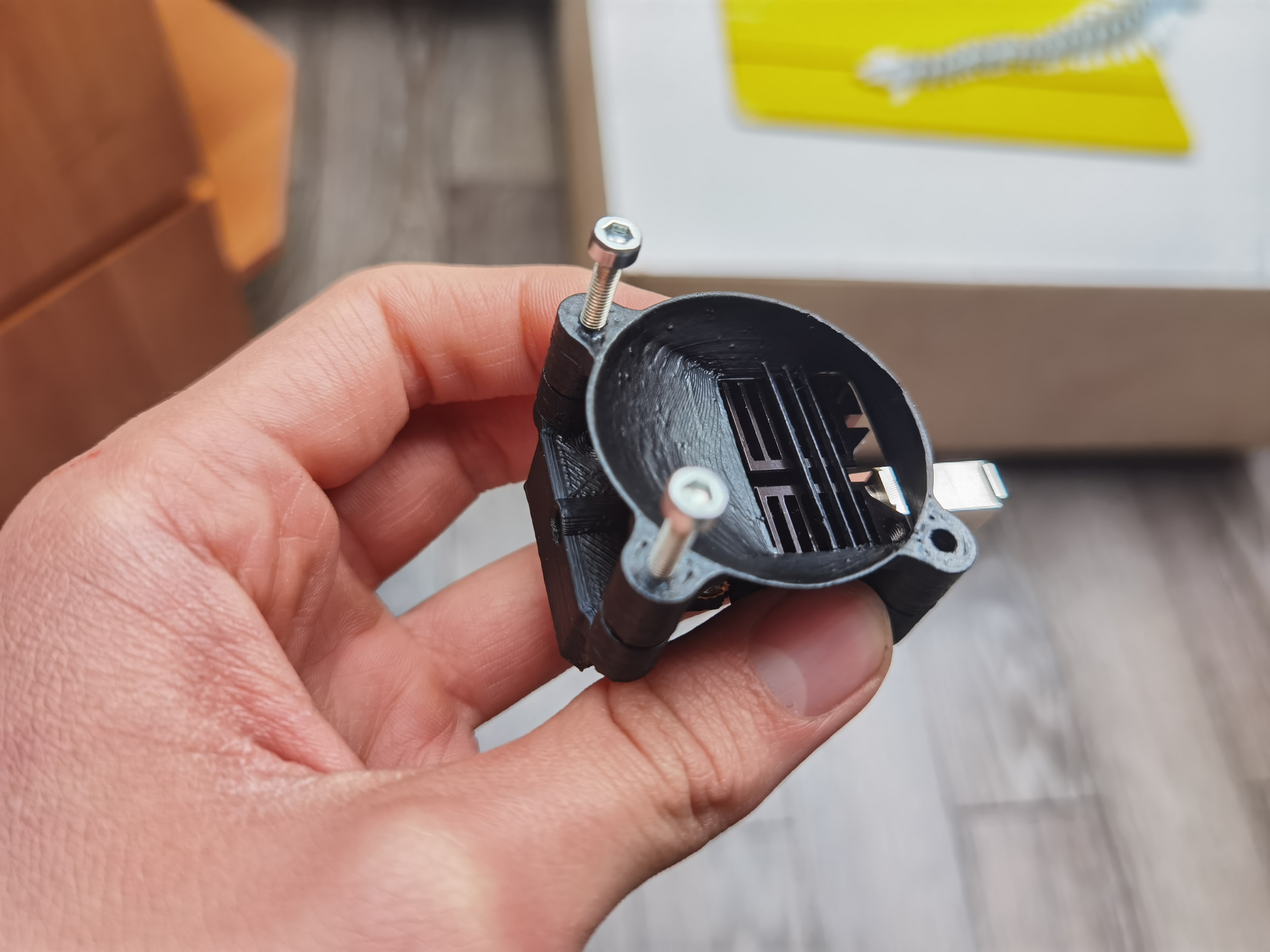 Eva 2.4 Bambu Lab hotend mount by Drak | Download free STL model ...