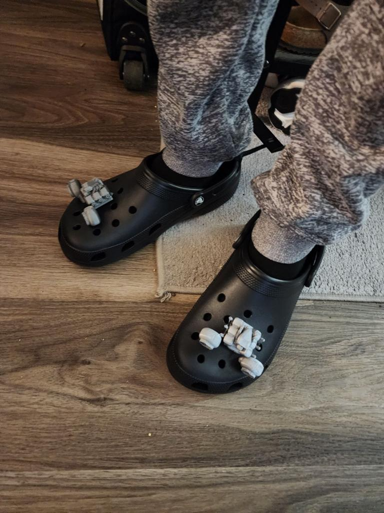 Crocs Charm Supercharged Engine by Commodore Pickle | Download free STL ...