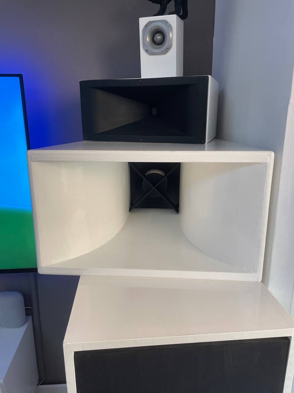 Face Plug Speakers/ middle zone by Jelmer1719 | Download free STL model ...