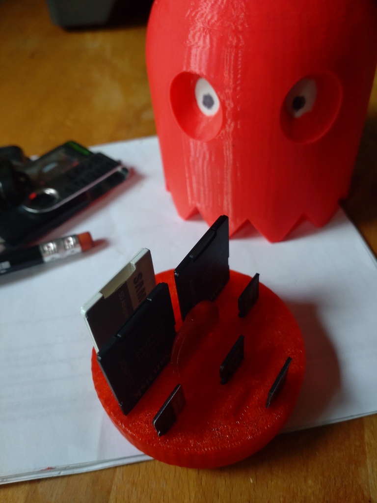 PacMan ghost USB/Cards storage by Andreagattonero | Download free STL ...