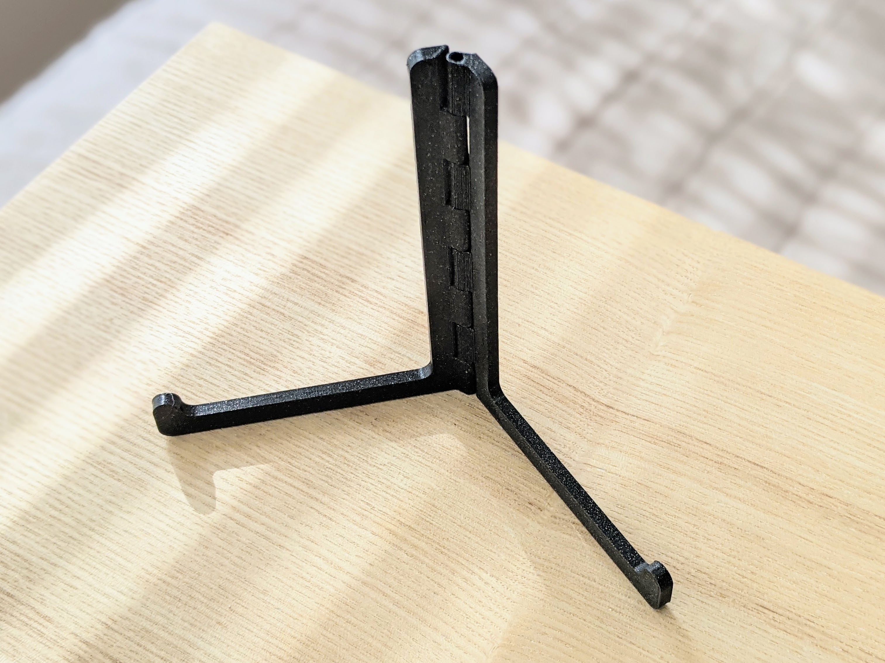 Hinged Picture Stand by MAKR | Download free STL model | Printables.com