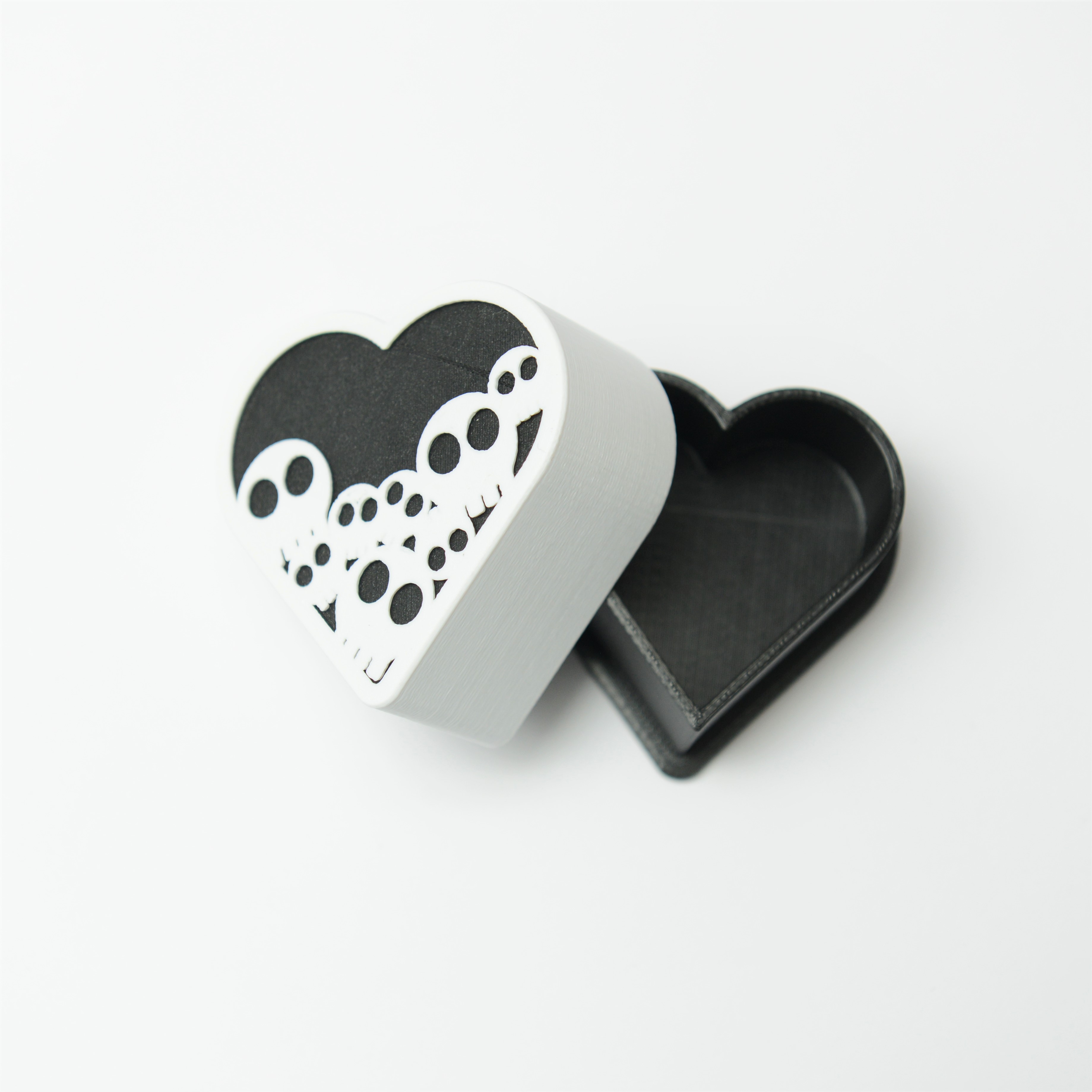 893 Skull Heart Box by Clockspring | Printables Store