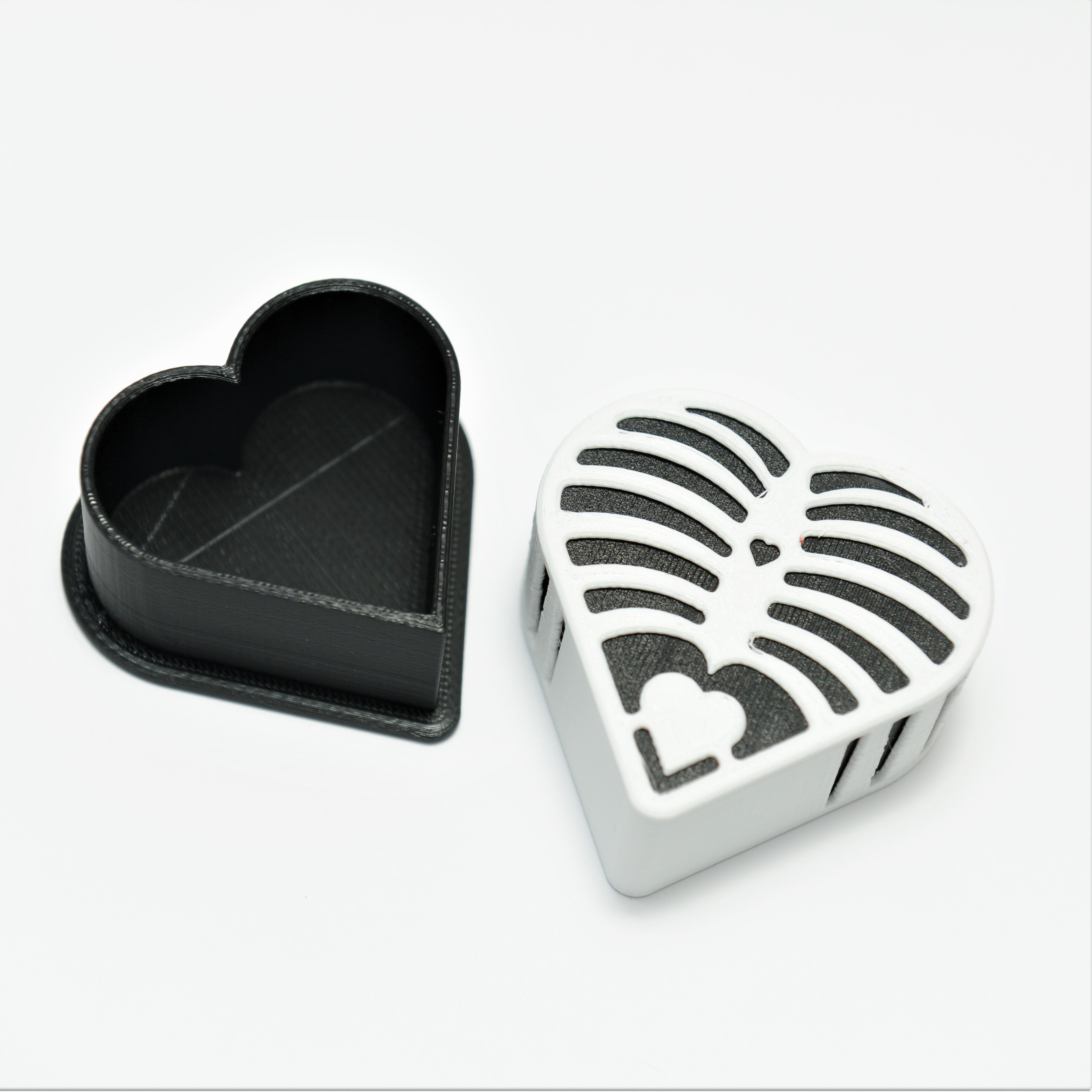 891 Skeleton Heart Box by Clockspring | Printables Store