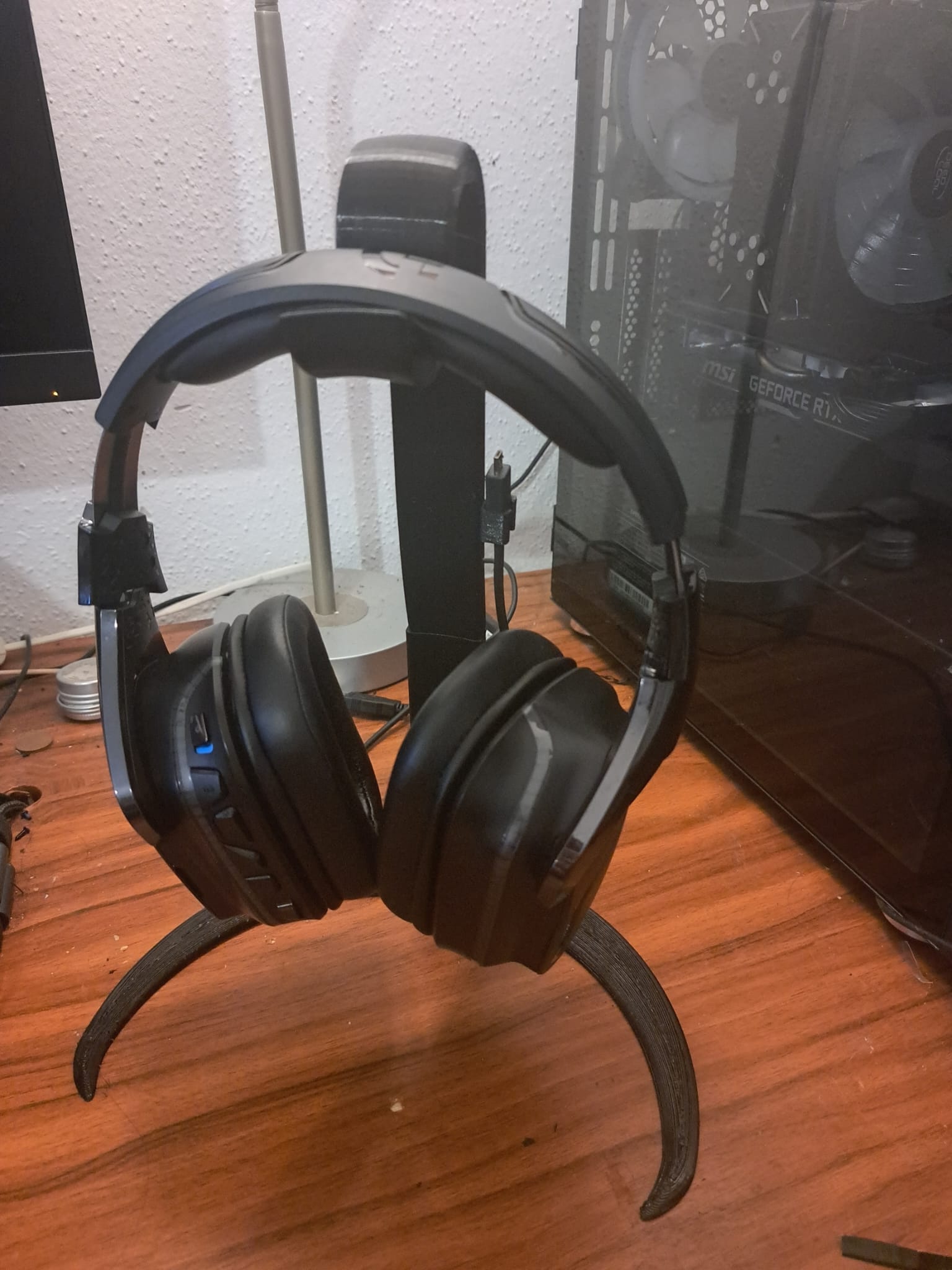 Headset Stand by Devial | Download free STL model | Printables.com