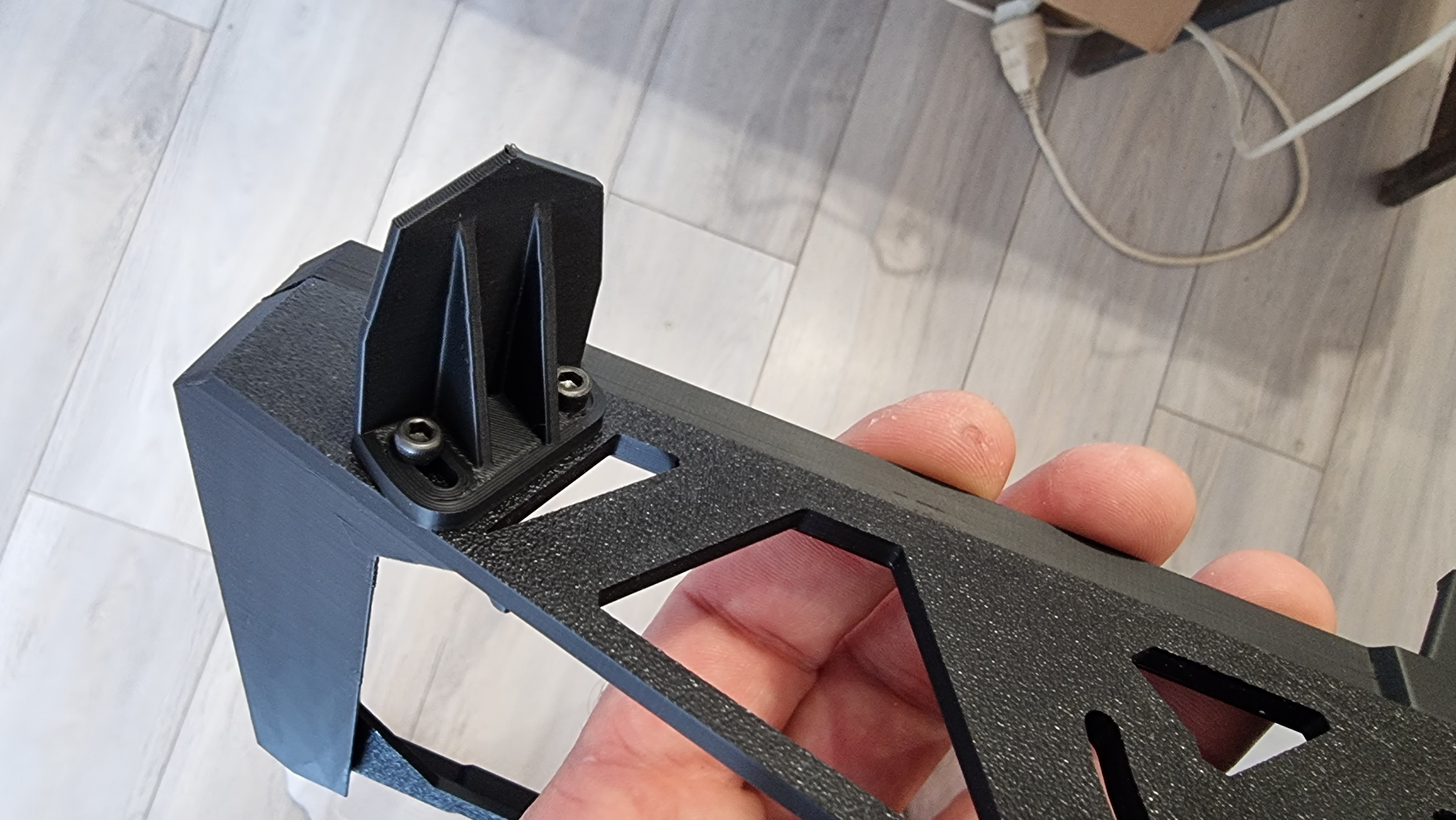 BTT Pad 7 bracket (Neptune 3 Pro) par Bobbylebob | Téléchargez ...