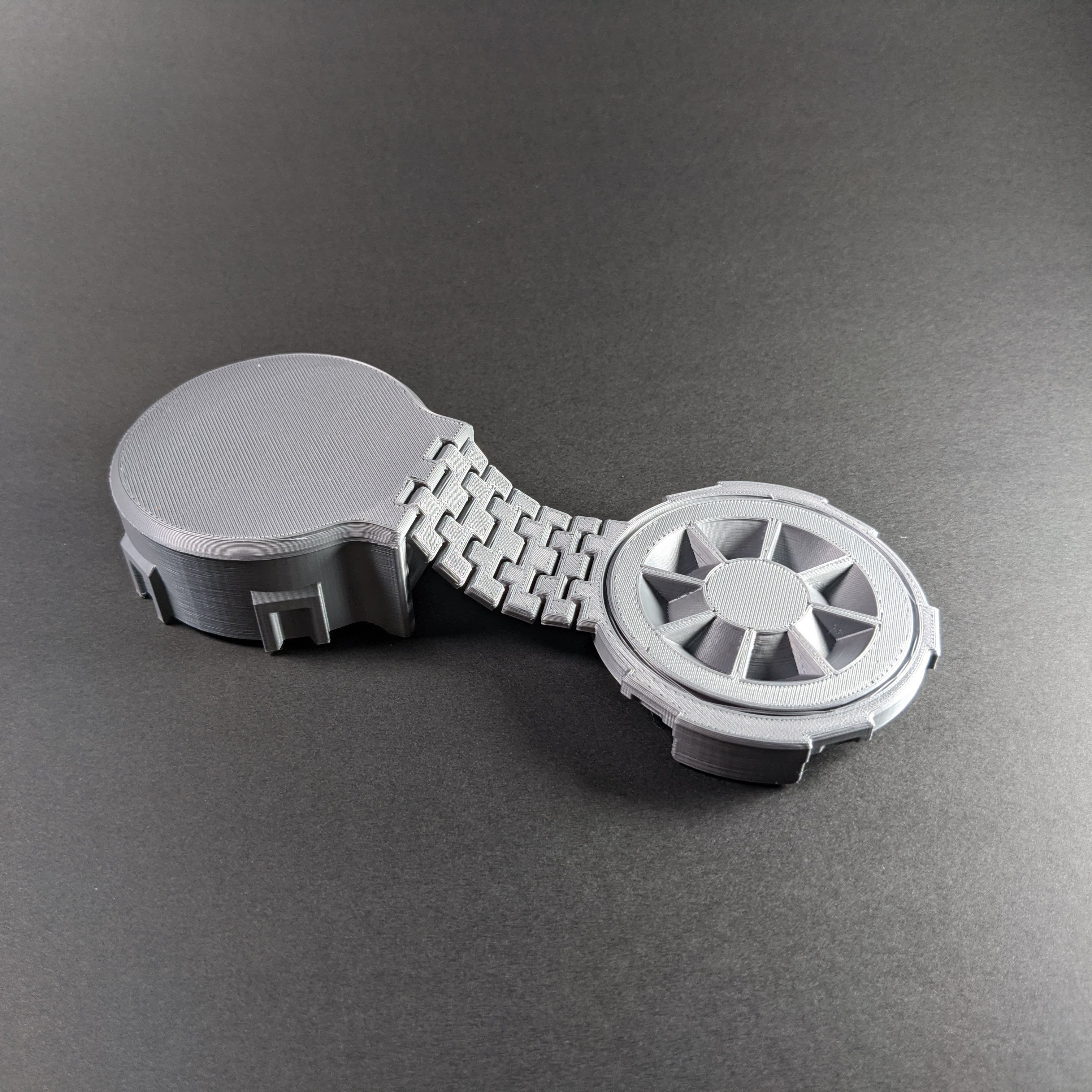 833 Chained Hatch Container by Clockspring | Printables Store