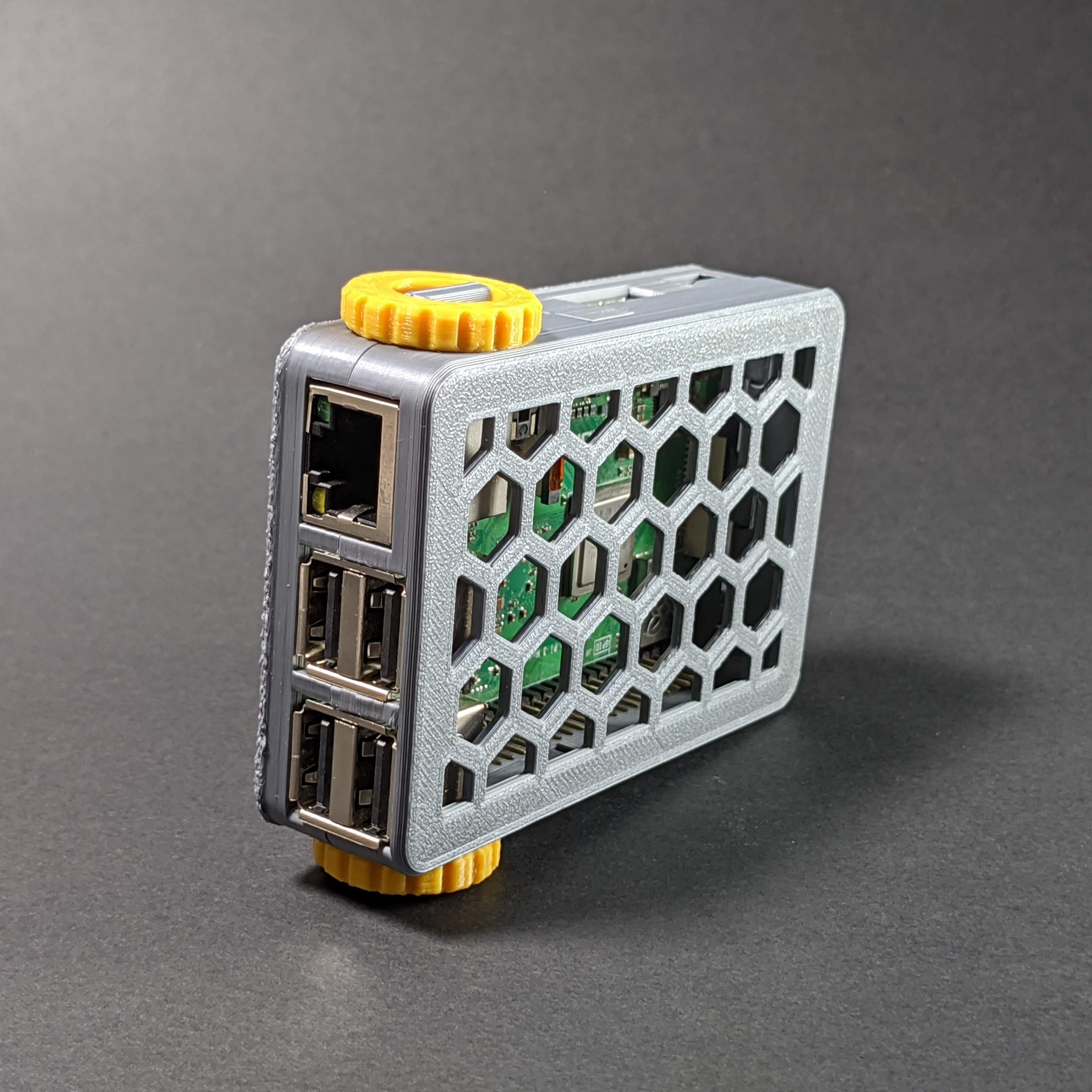 829 Hinged Pi3B Case by Clockspring | Printables Store