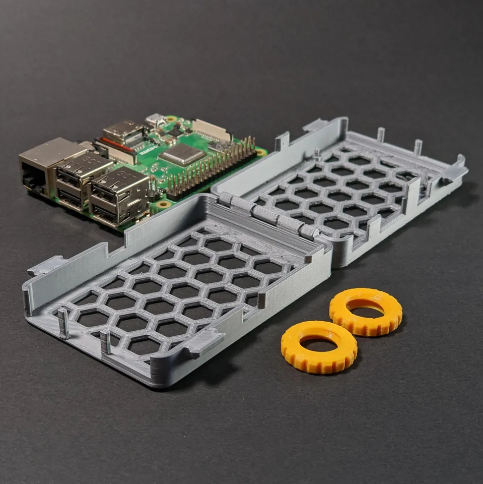 829 Hinged Pi3B Case by Clockspring | Download free STL model ...