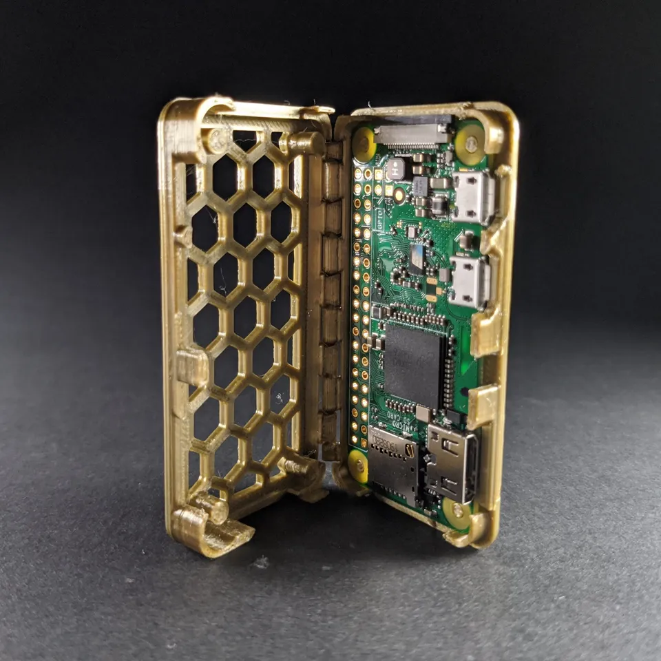 826 Hinged Pi Zero W Cases by Clockspring | Download free STL model ...