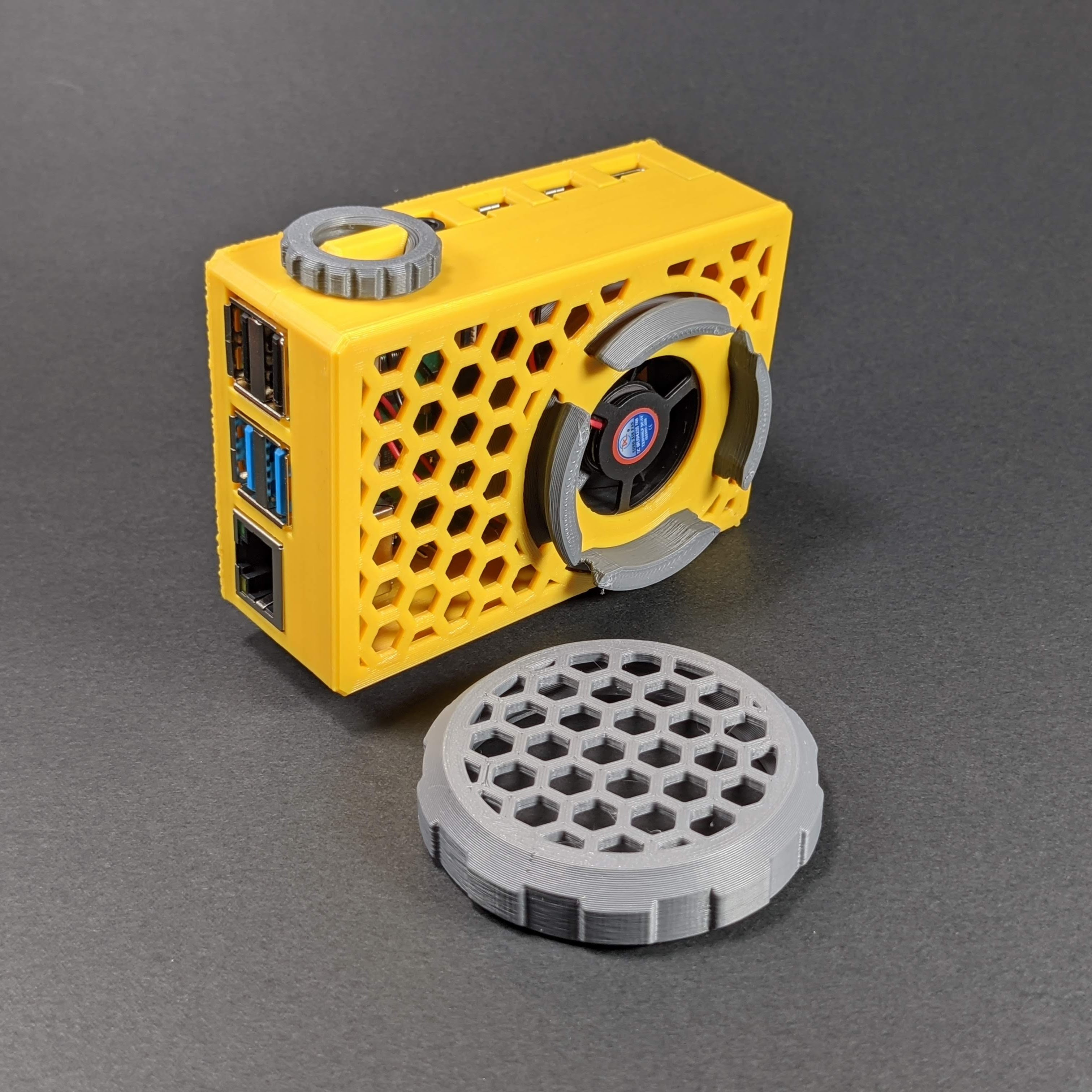 817 Pi4B Hex Breezy Case by Clockspring | Printables Store