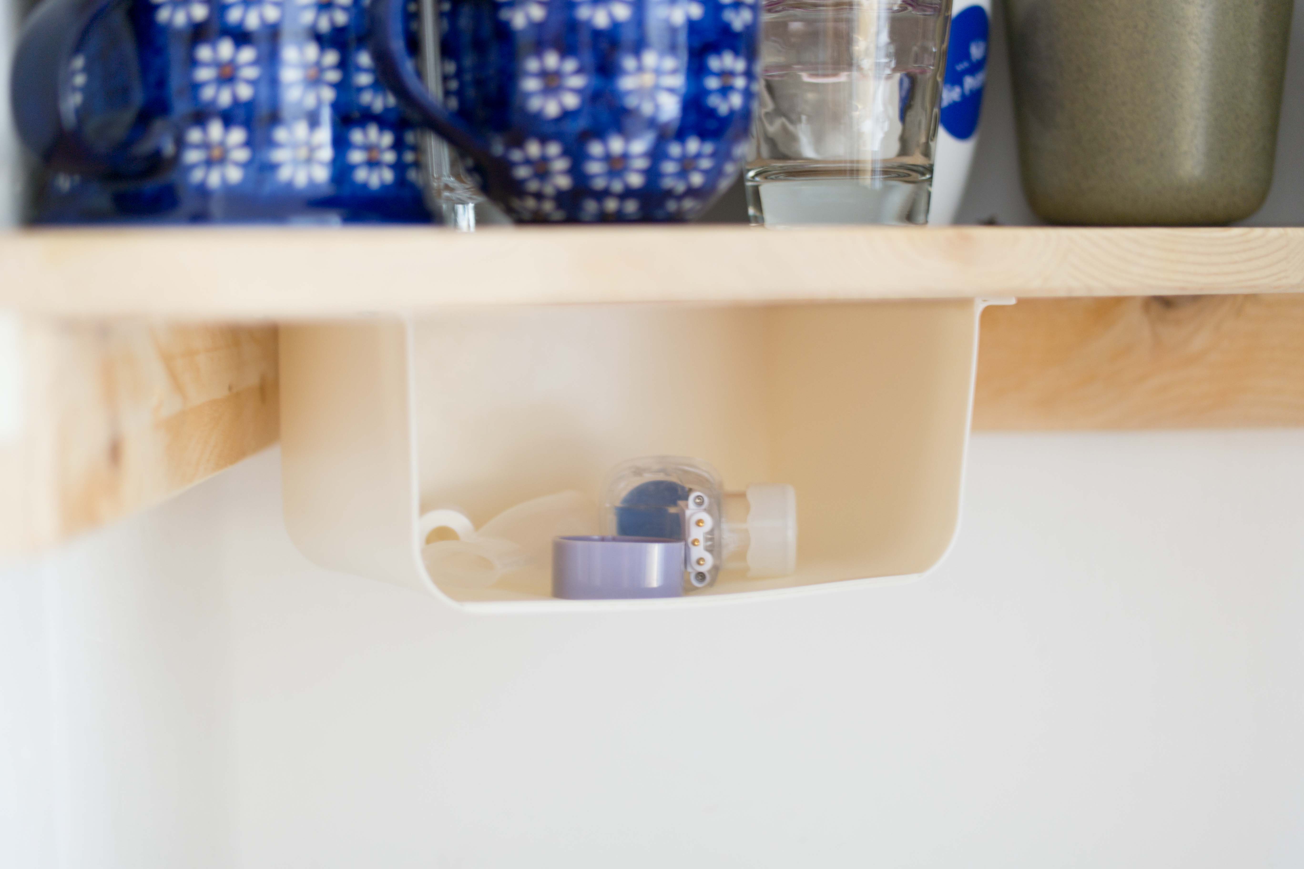 Simple Compartments for shelfs, doors, a wall, .. by Meister Edel ...