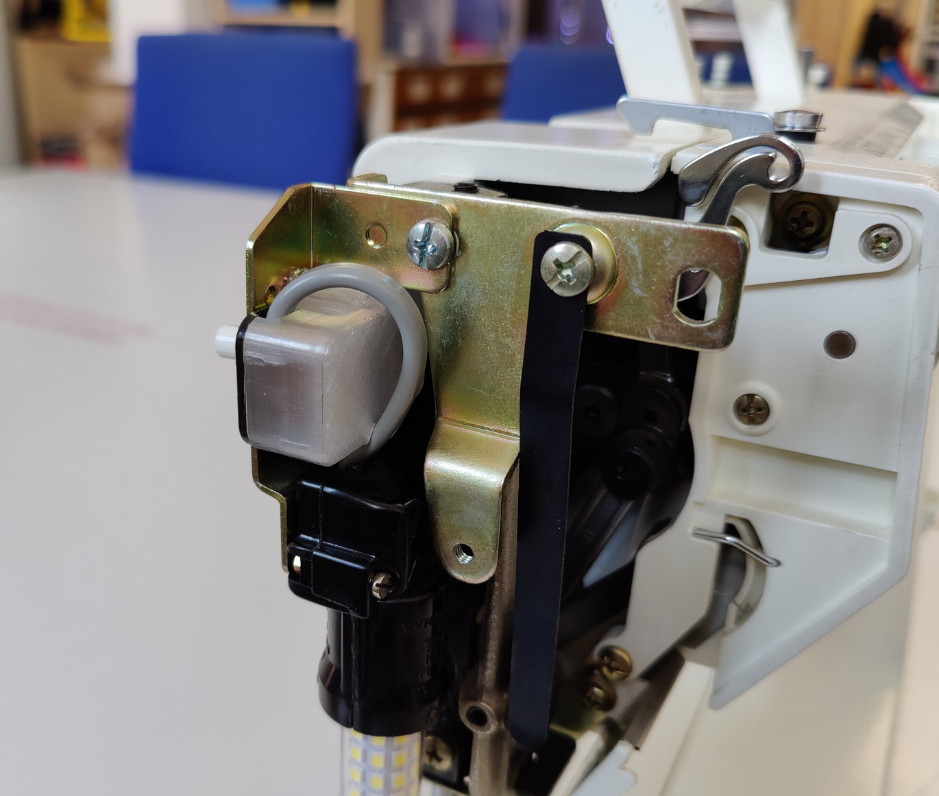 Pfaff Hobby 342 Lamp switch box by halfbit | Download free STL model ...