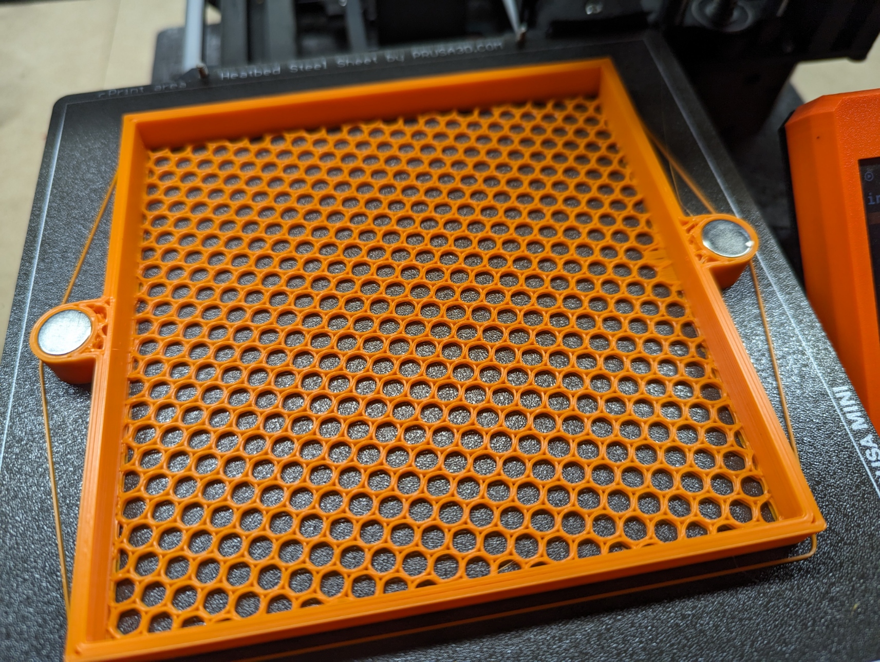 Magnetic air filter for 130mm filter pad by Karim | Download free STL ...
