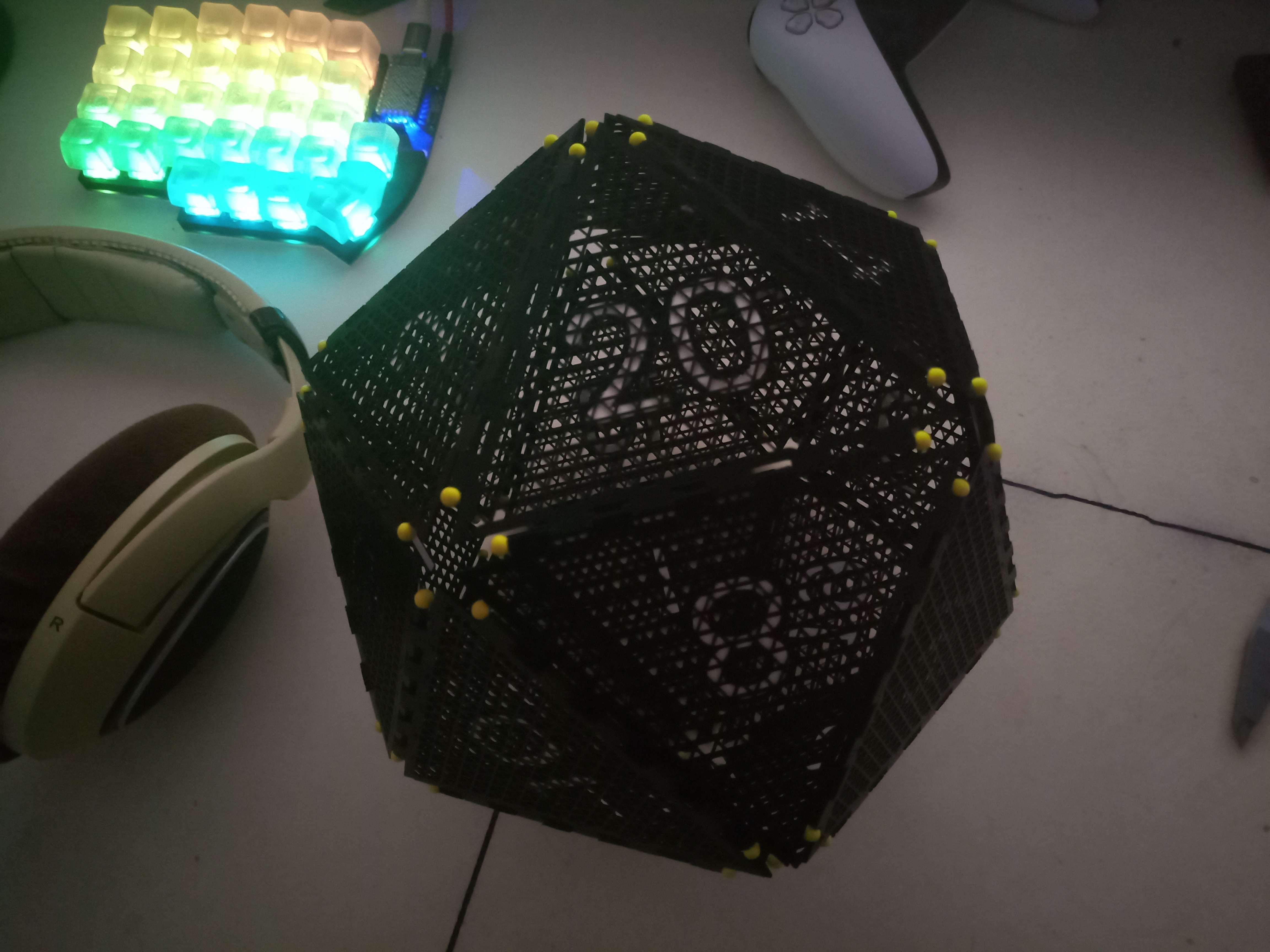 D20 hollow Decoration by sythys | Download free STL model | Printables.com