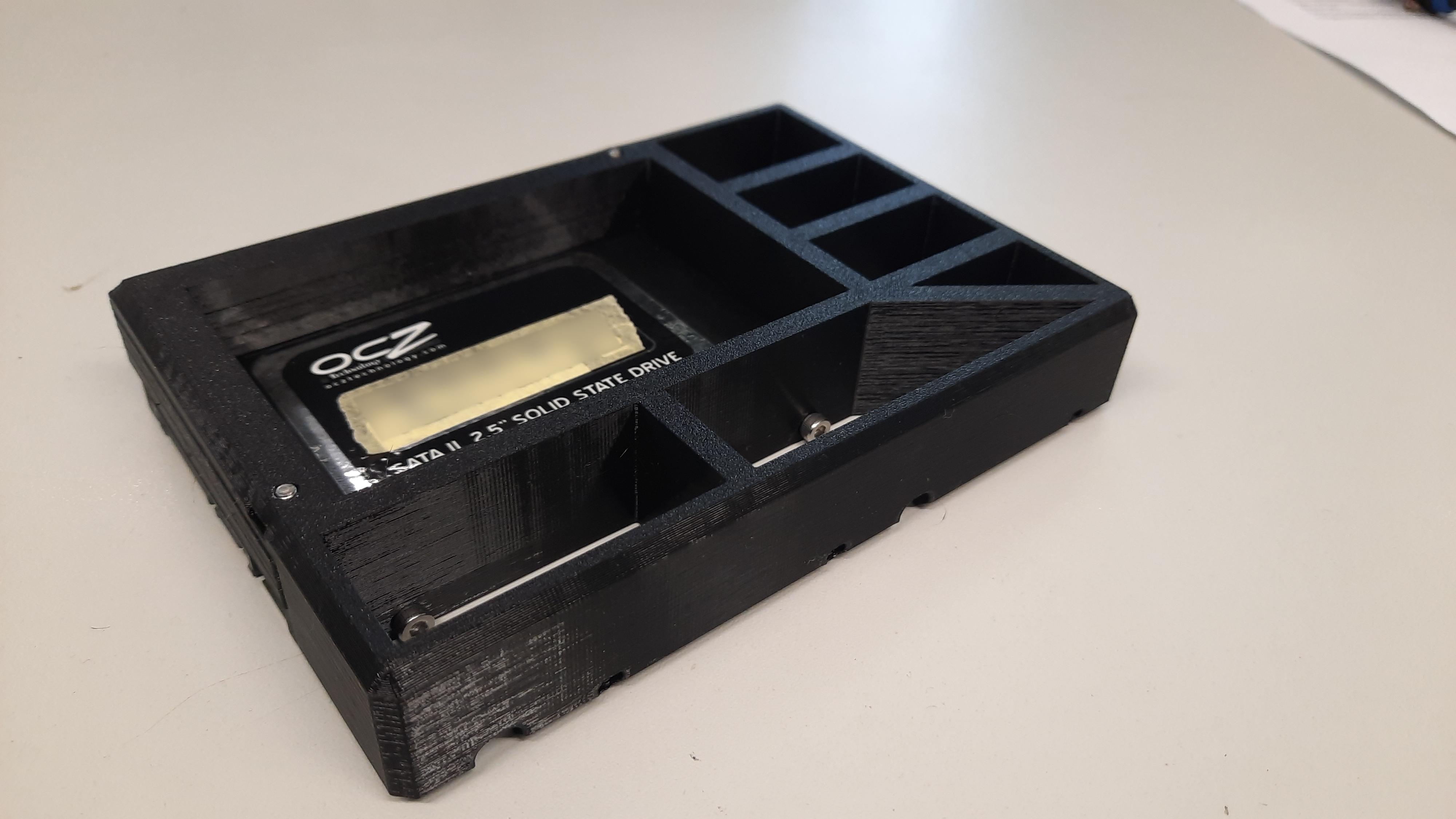 Universal 2.5" to 3.5" HDD / SSD Hot Swap Bay / Backplane Adapter by ...