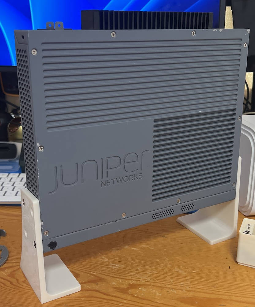 Juniper EX2200C-12P Stand by chouchou | Download free STL model ...