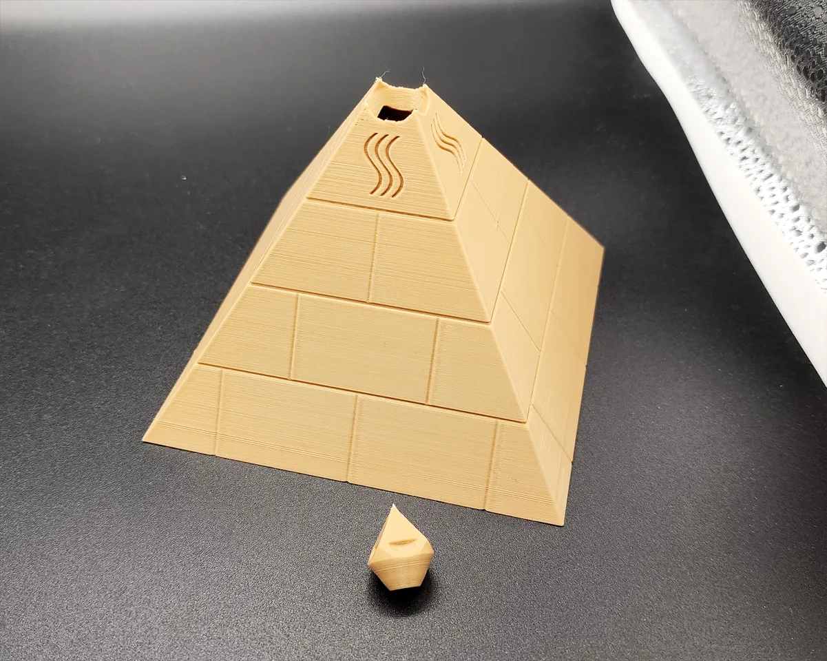 Hollow Pyramid w/Topper by Triple G Workshop | Download free STL model ...
