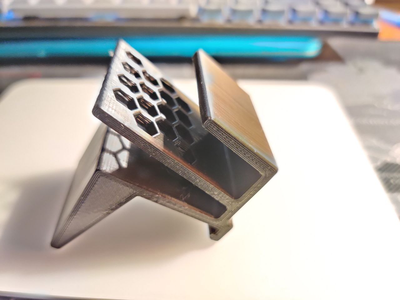 USB Webcam Monitor Mount by OleksiiDo | Download free STL model ...