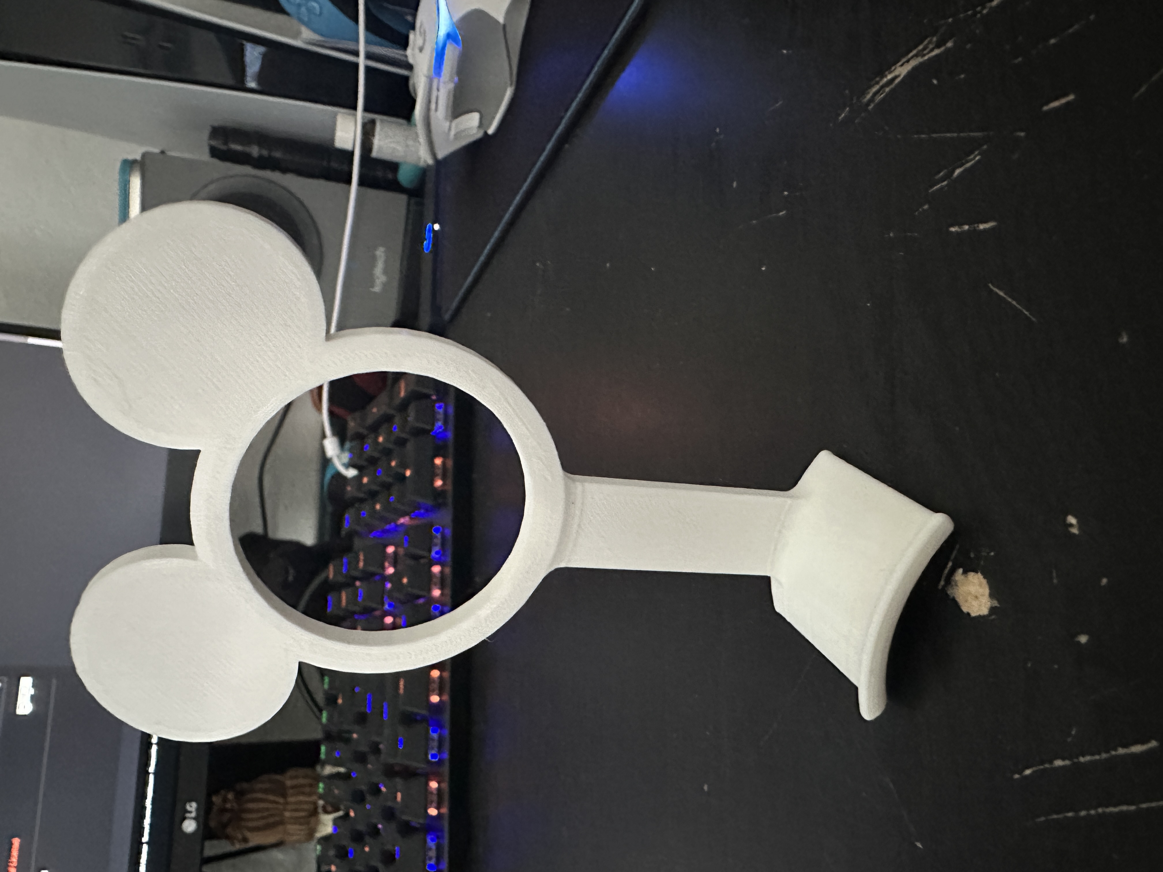 Disney Ear Wall Holder by LazyG8tr Printing | Download free STL model ...