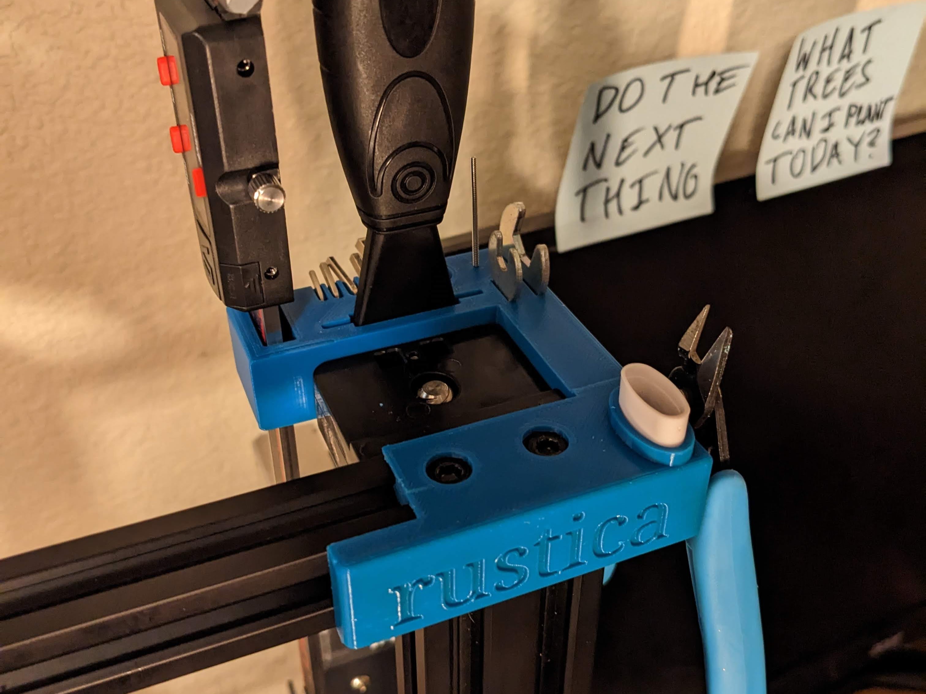 Screw-on tool holder for dual-Z Ender 3 by mattuubrown | Download free ...