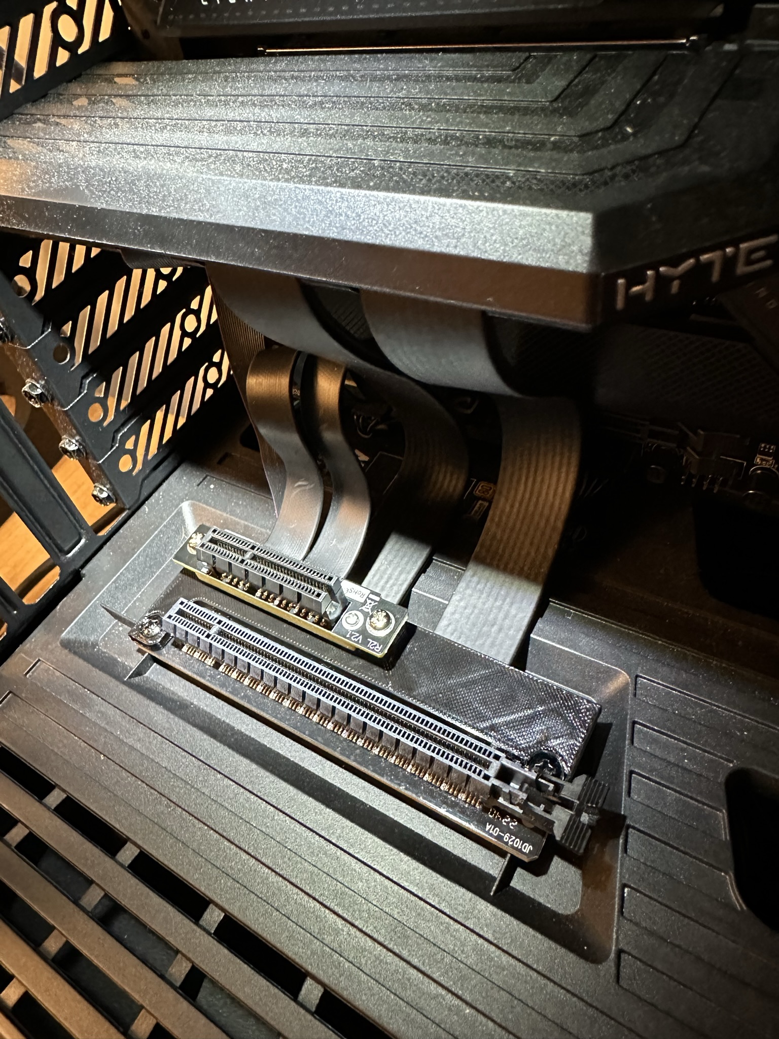 Hyte Y40/Y60 Vertical Expansion Card por Eunoseer | Descargar modelo ...