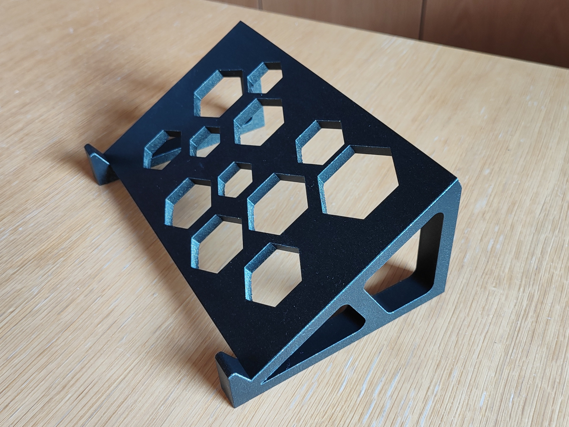 Roland MC-101 Stand by wavexx | Download free STL model | Printables.com