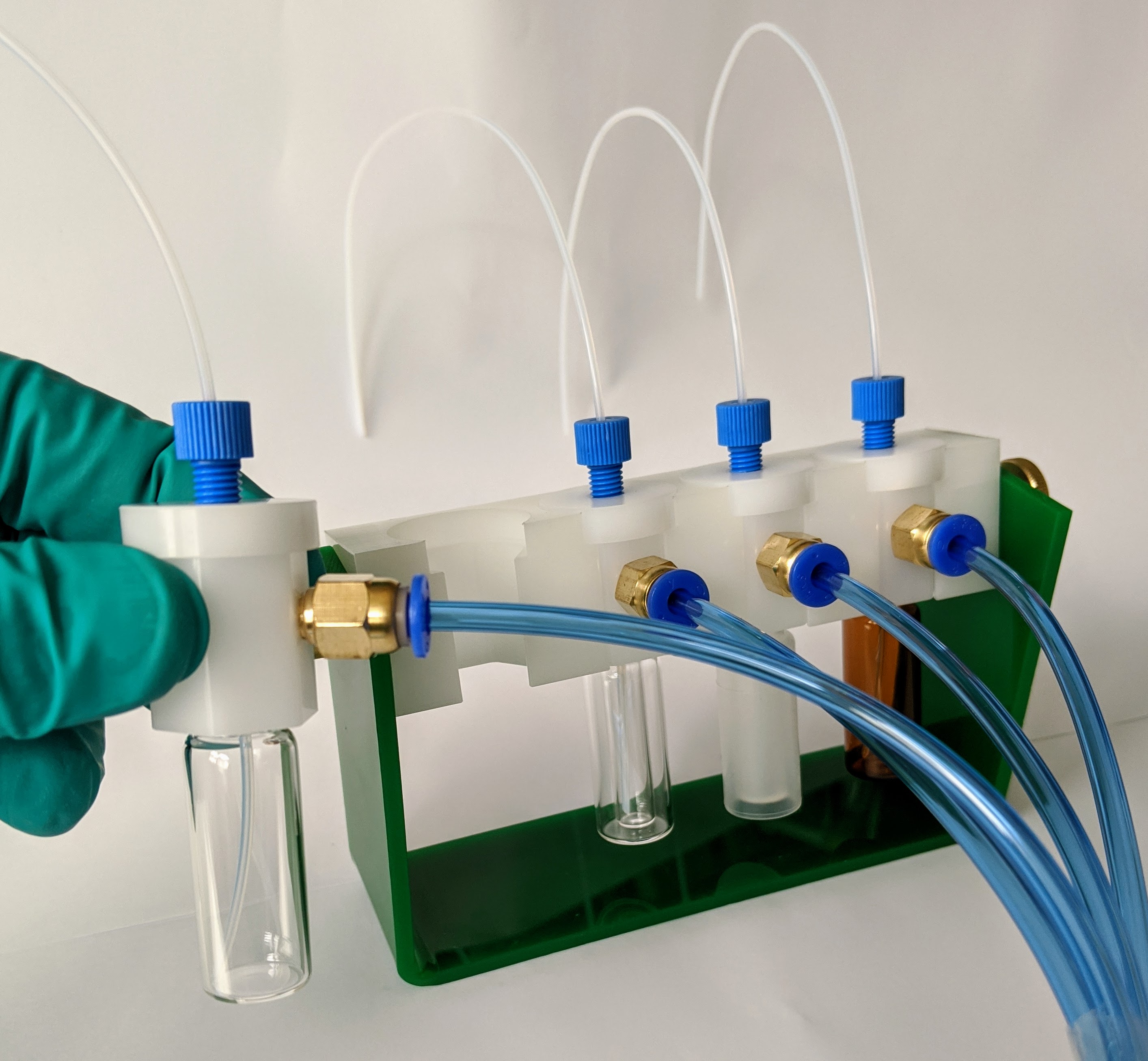 Modular pressure vial holder with manifold caps by LIBRE hub | Download ...