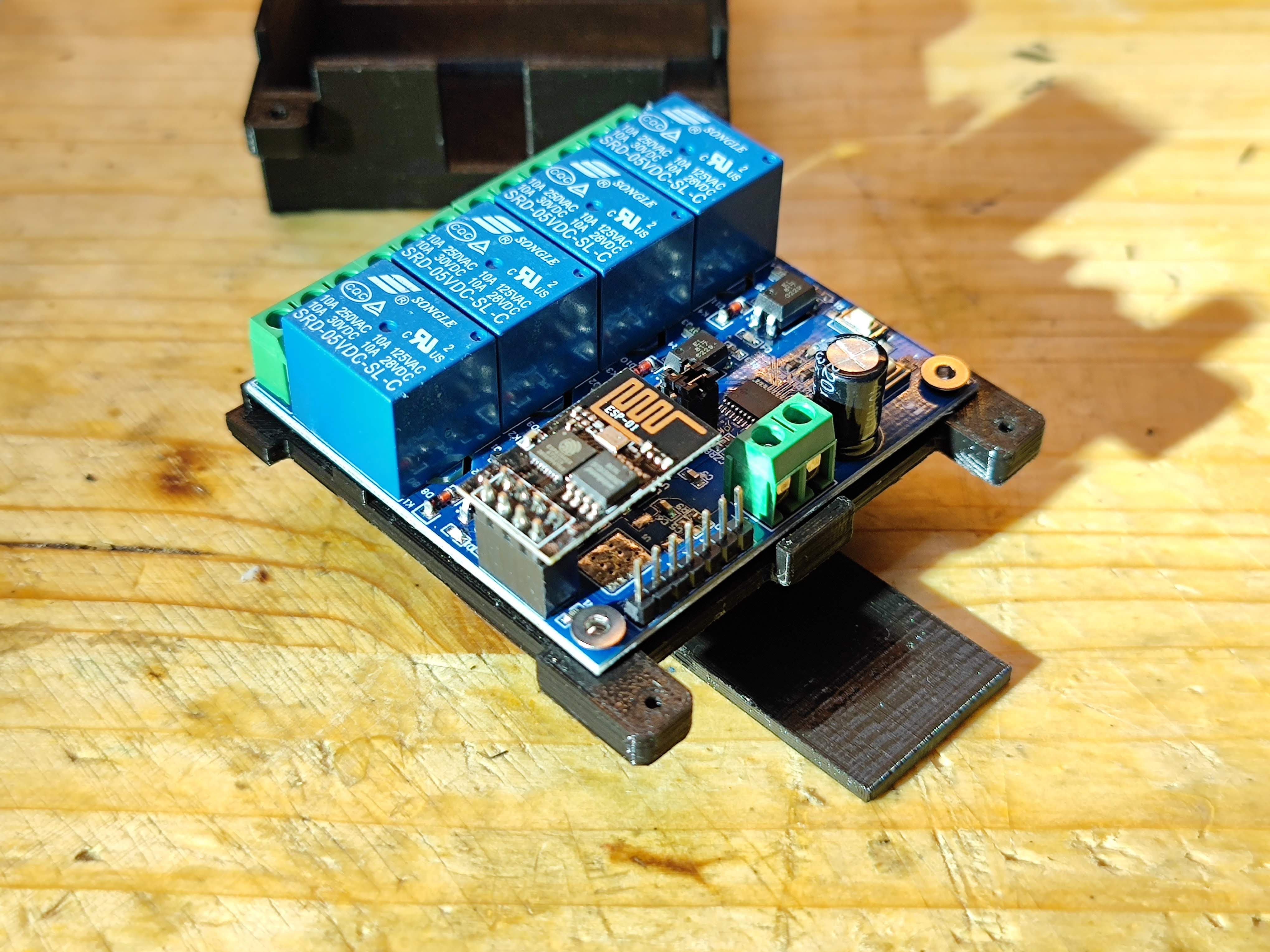 DINrail mount for ESP01 relais board by ideenwerk.me | Download free ...