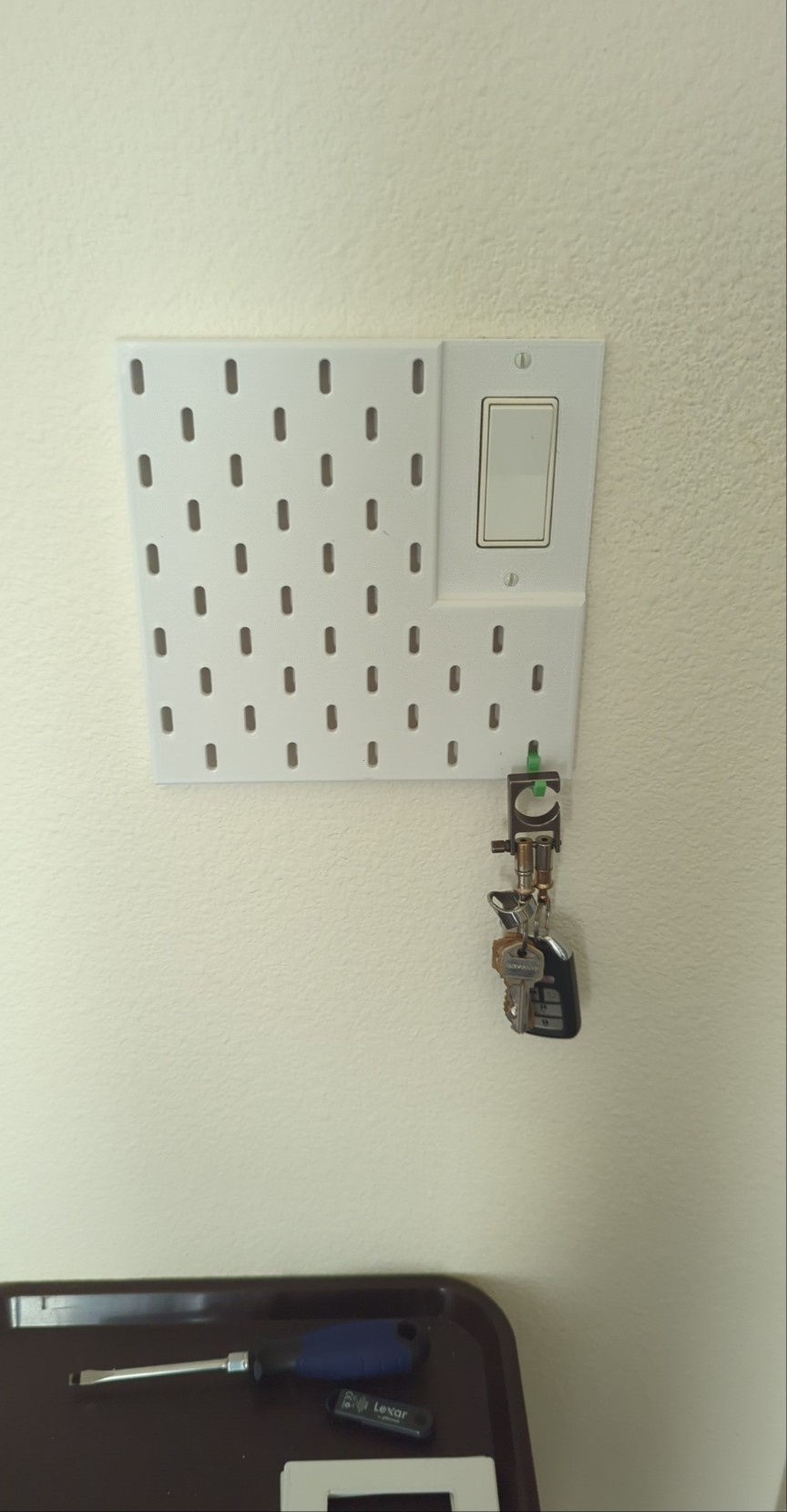 Skadis Light Switch Plate by GentlePersuAZN | Download free STL model ...