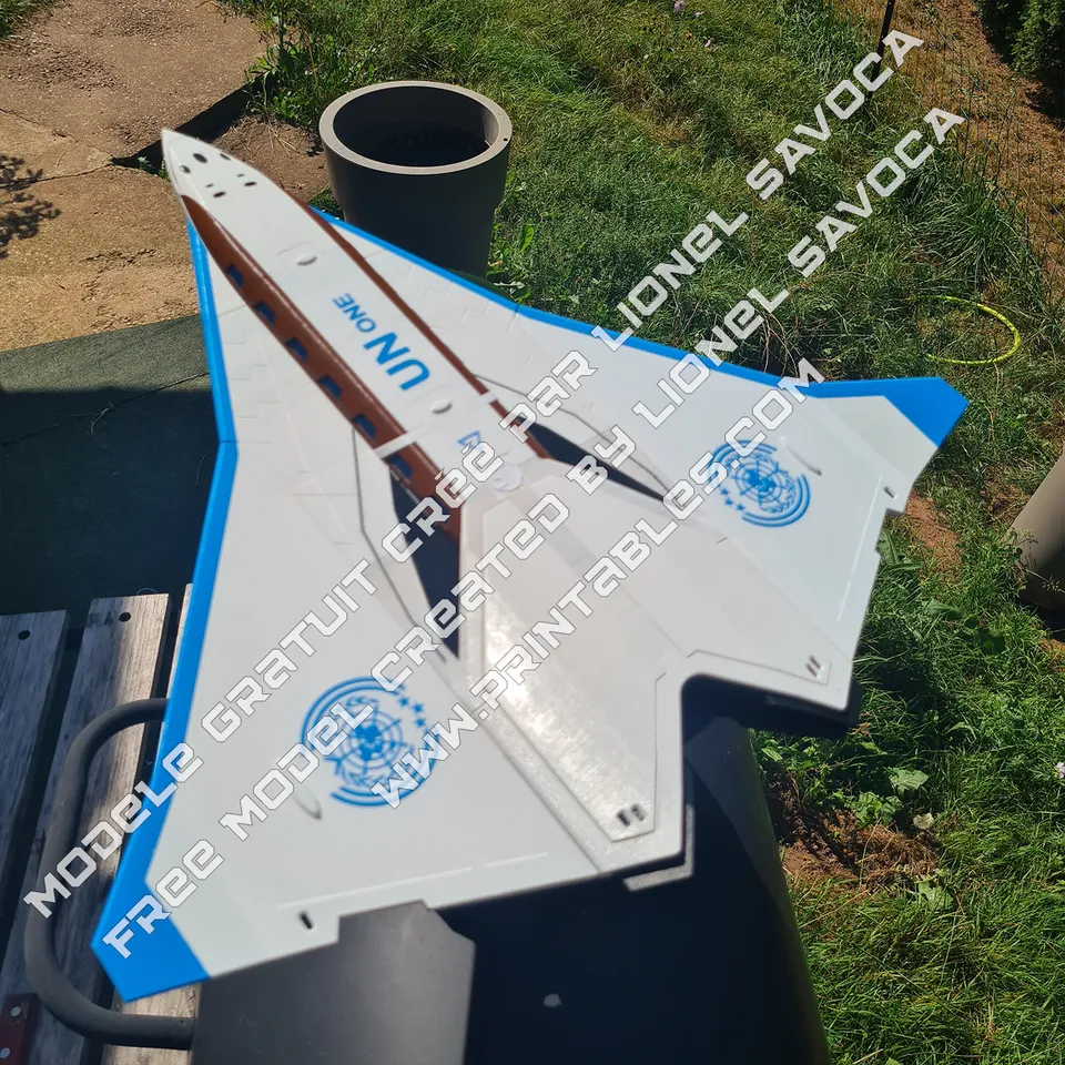 UN One From THE EXPANSE TV show - 1:100 Scale by Lionel SAVOCA ...