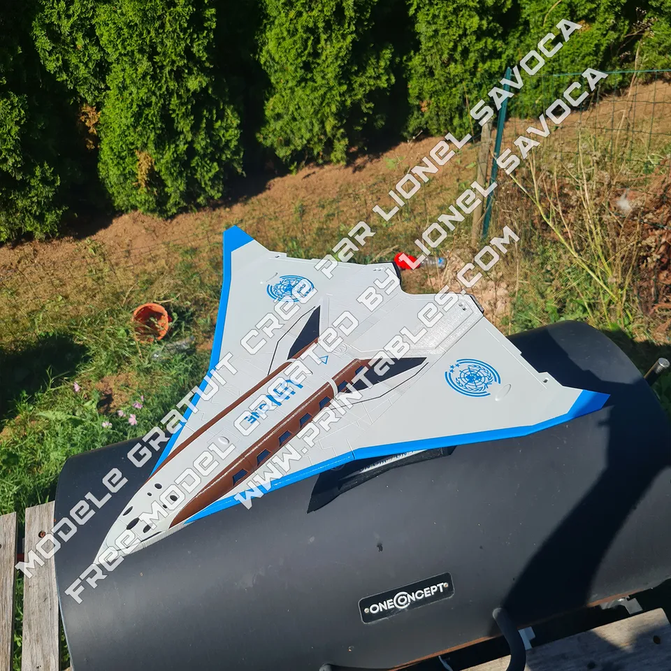 UN One From THE EXPANSE TV show - 1:100 Scale by Lionel SAVOCA ...