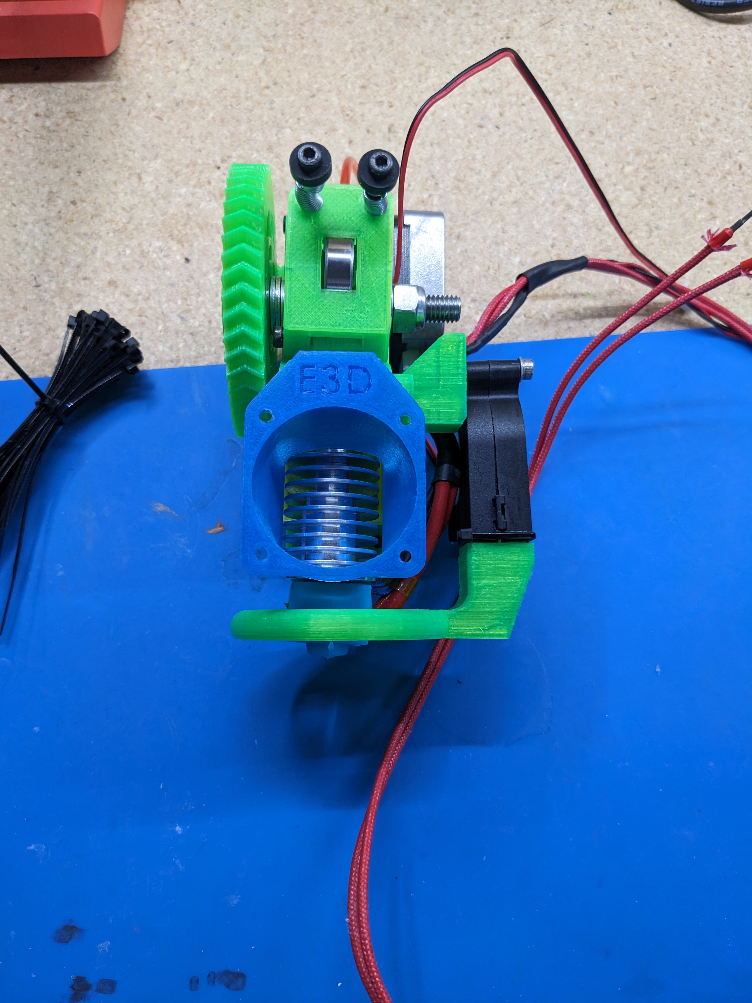 5015 mount for Prusa i3 Rework by Lounix | Download free STL model ...