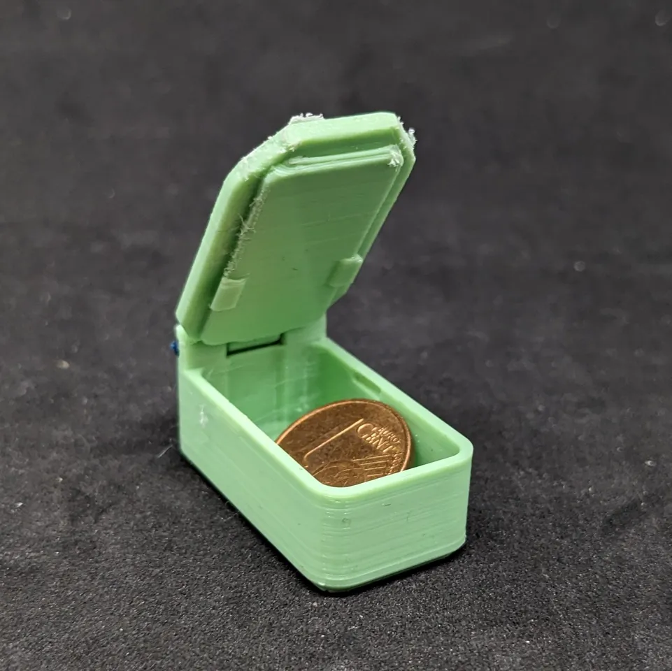 Small Pill Box by Neelix | Download free STL model | Printables.com